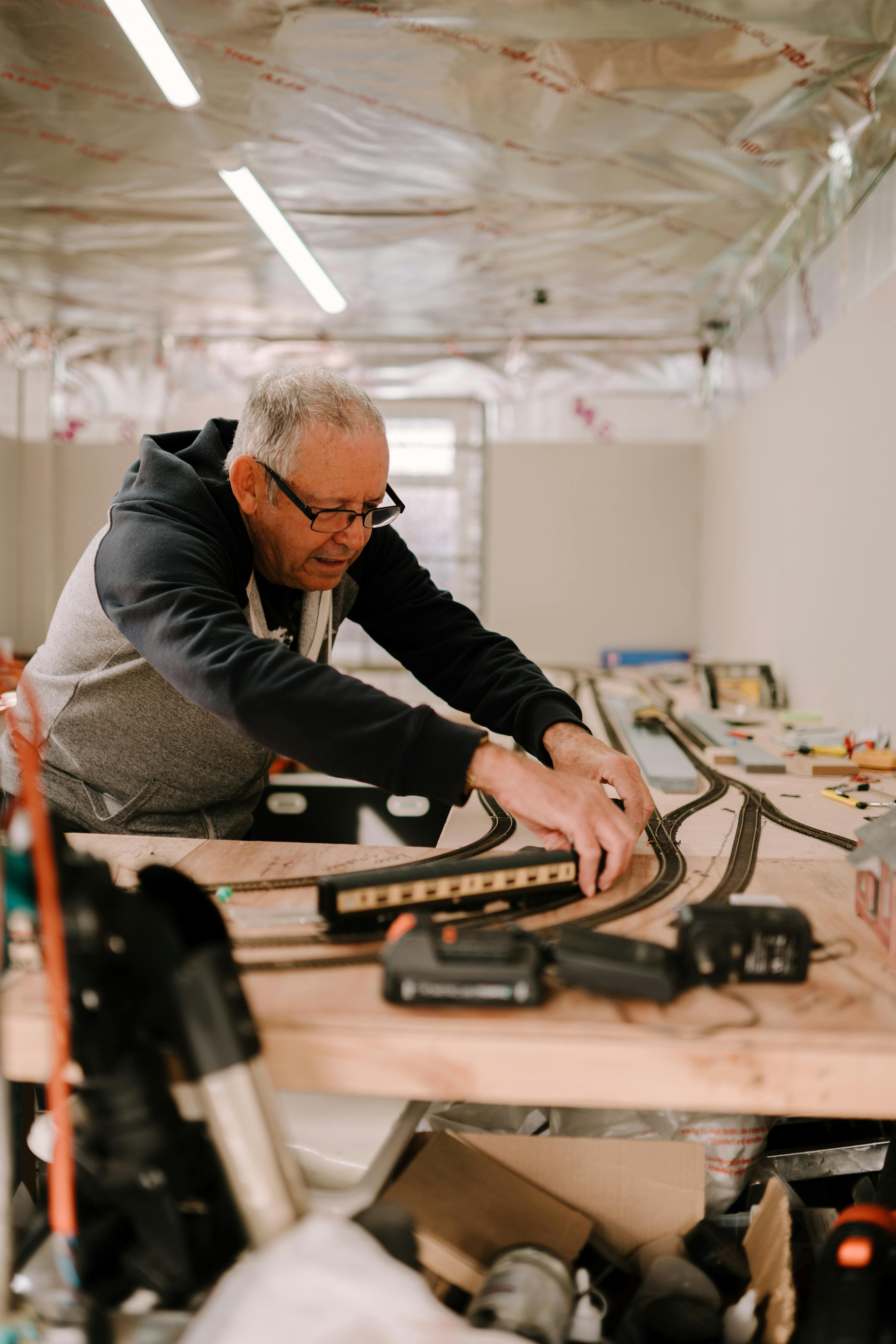 Man Welding · Free Stock Photo