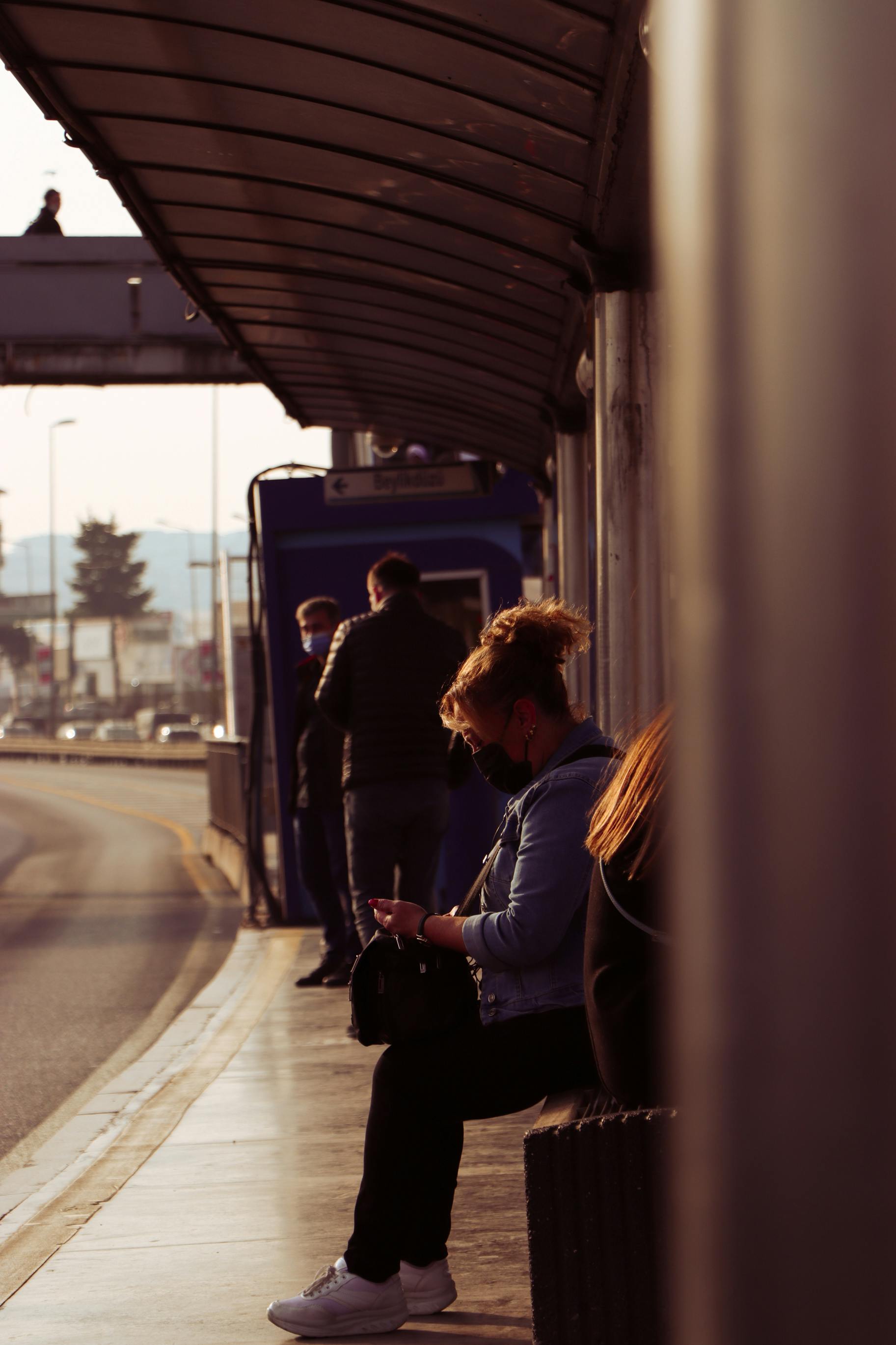 Queue Bus Station Photos, Download The BEST Free Queue Bus Station ...