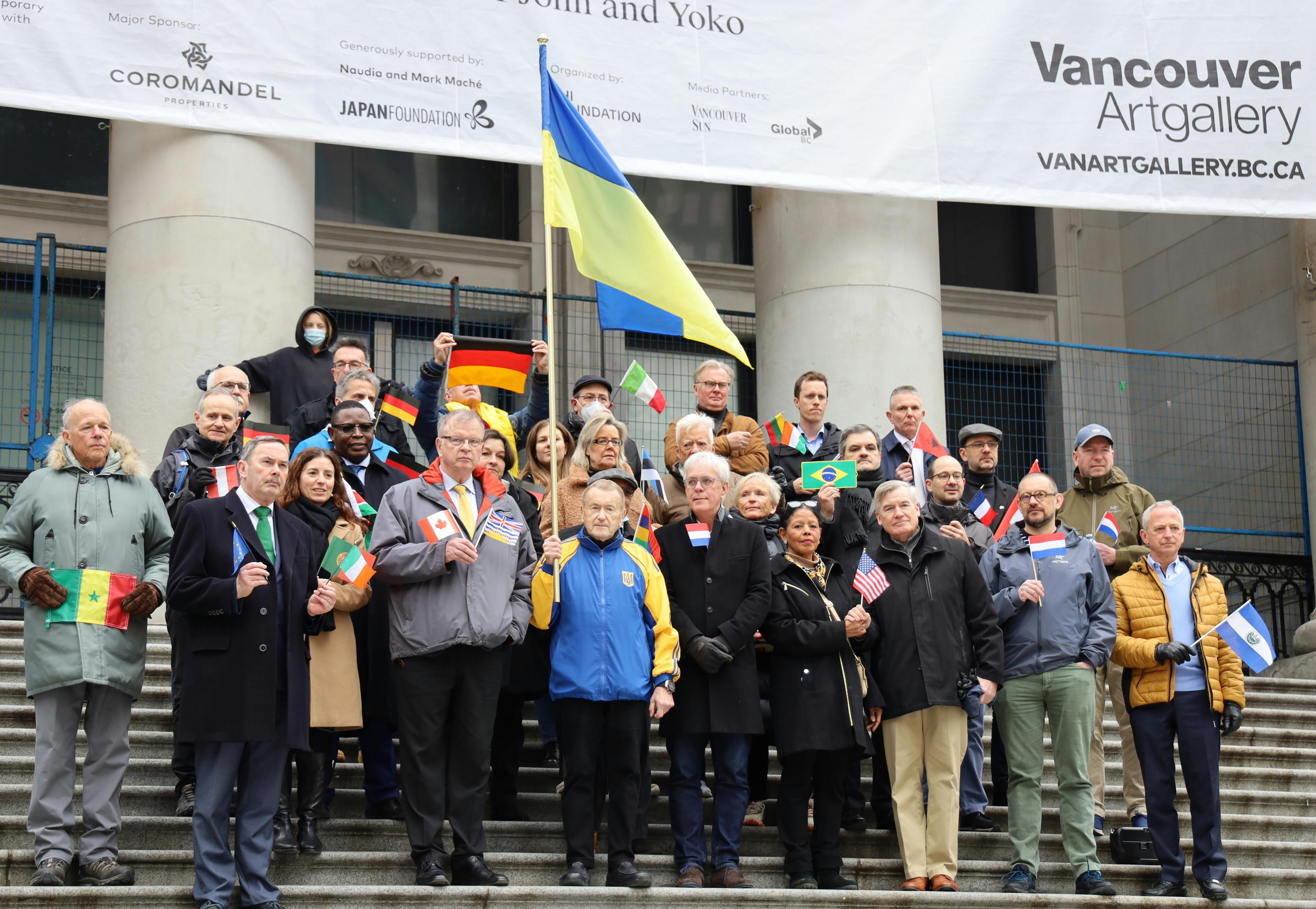 Museum Protest Photos, Download The BEST Free Museum Protest Stock ...