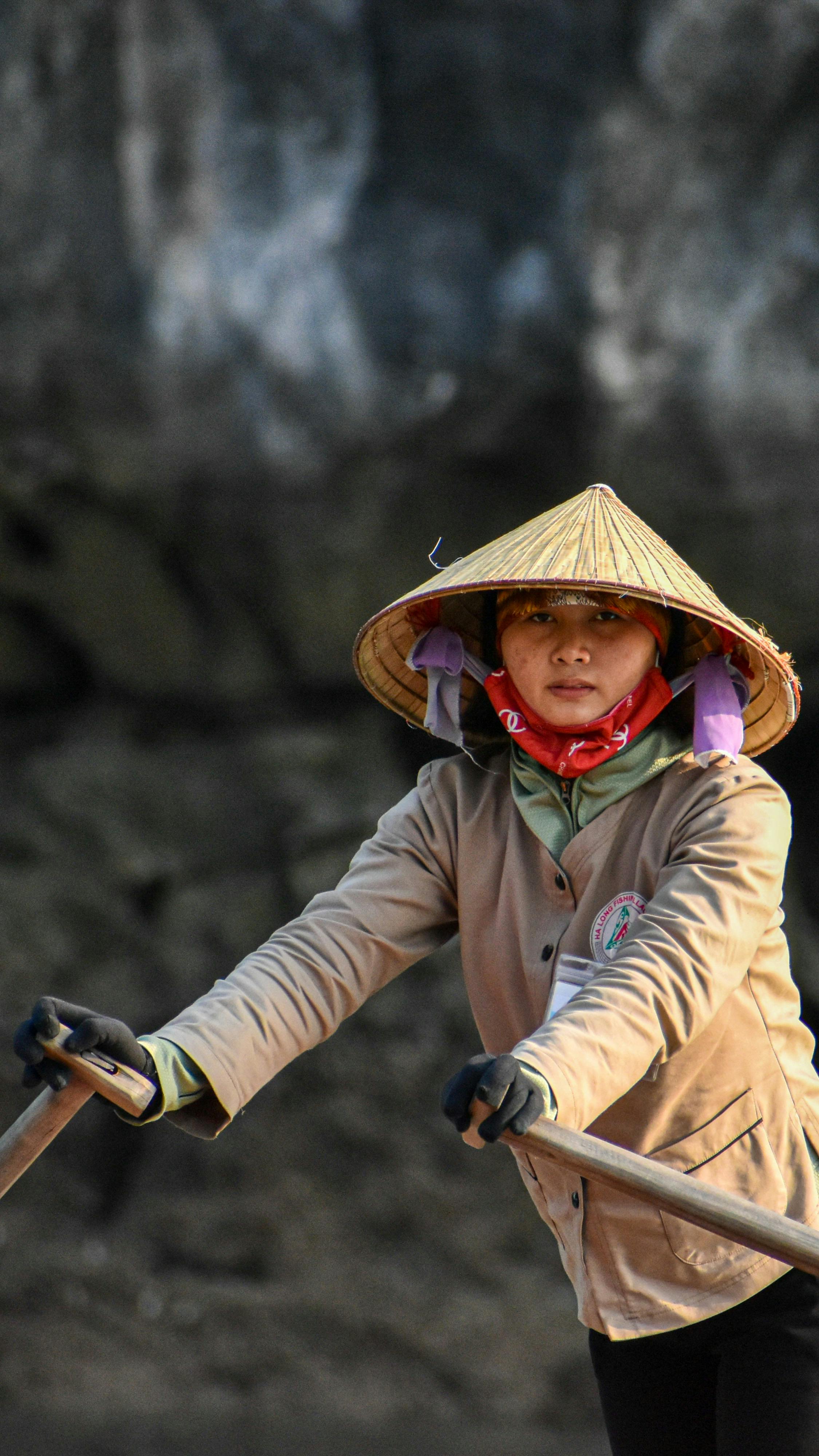 A Man Wearing Sakkat · Free Stock Photo