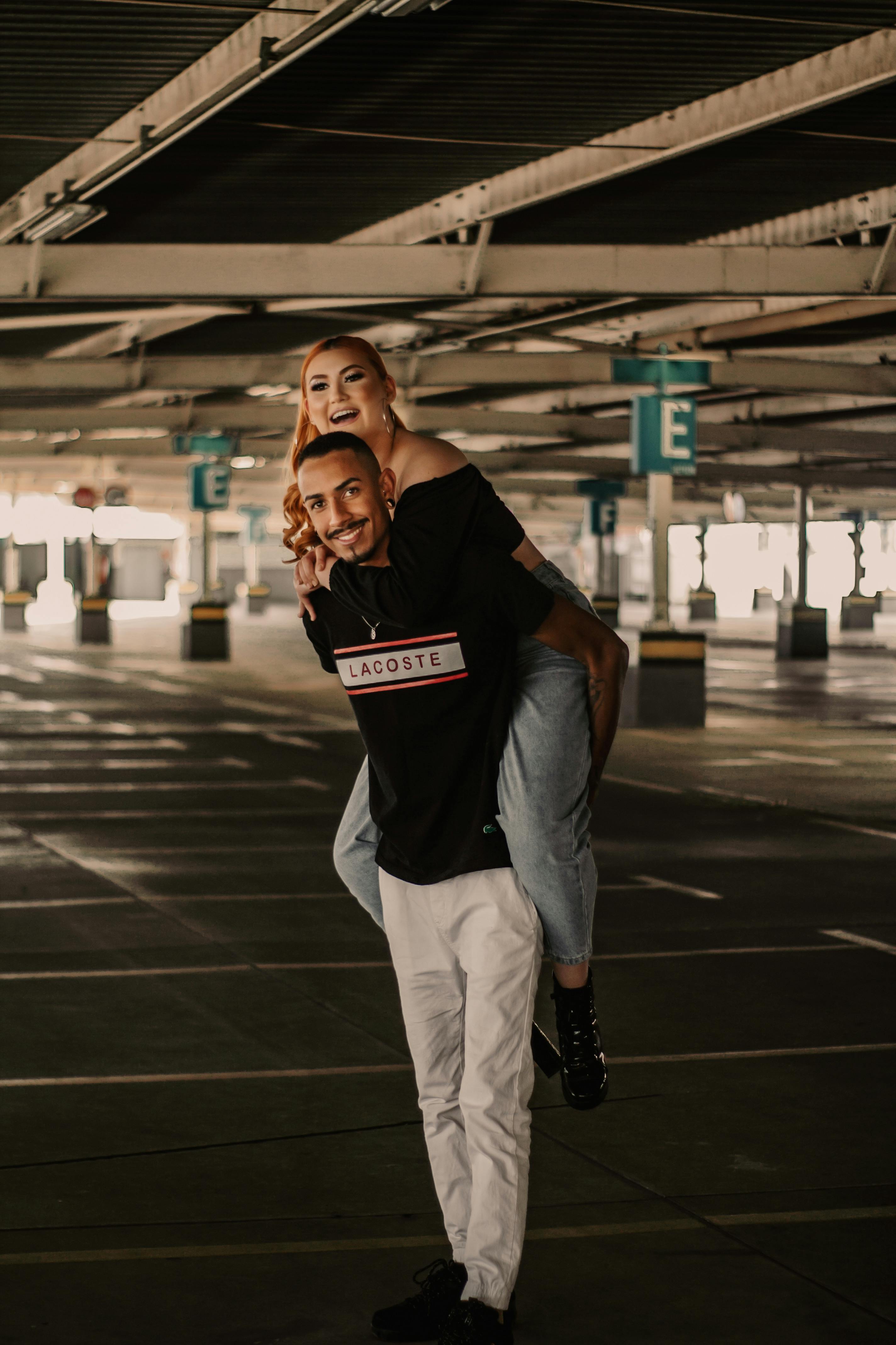 Man Carrying Woman · Free Stock Photo