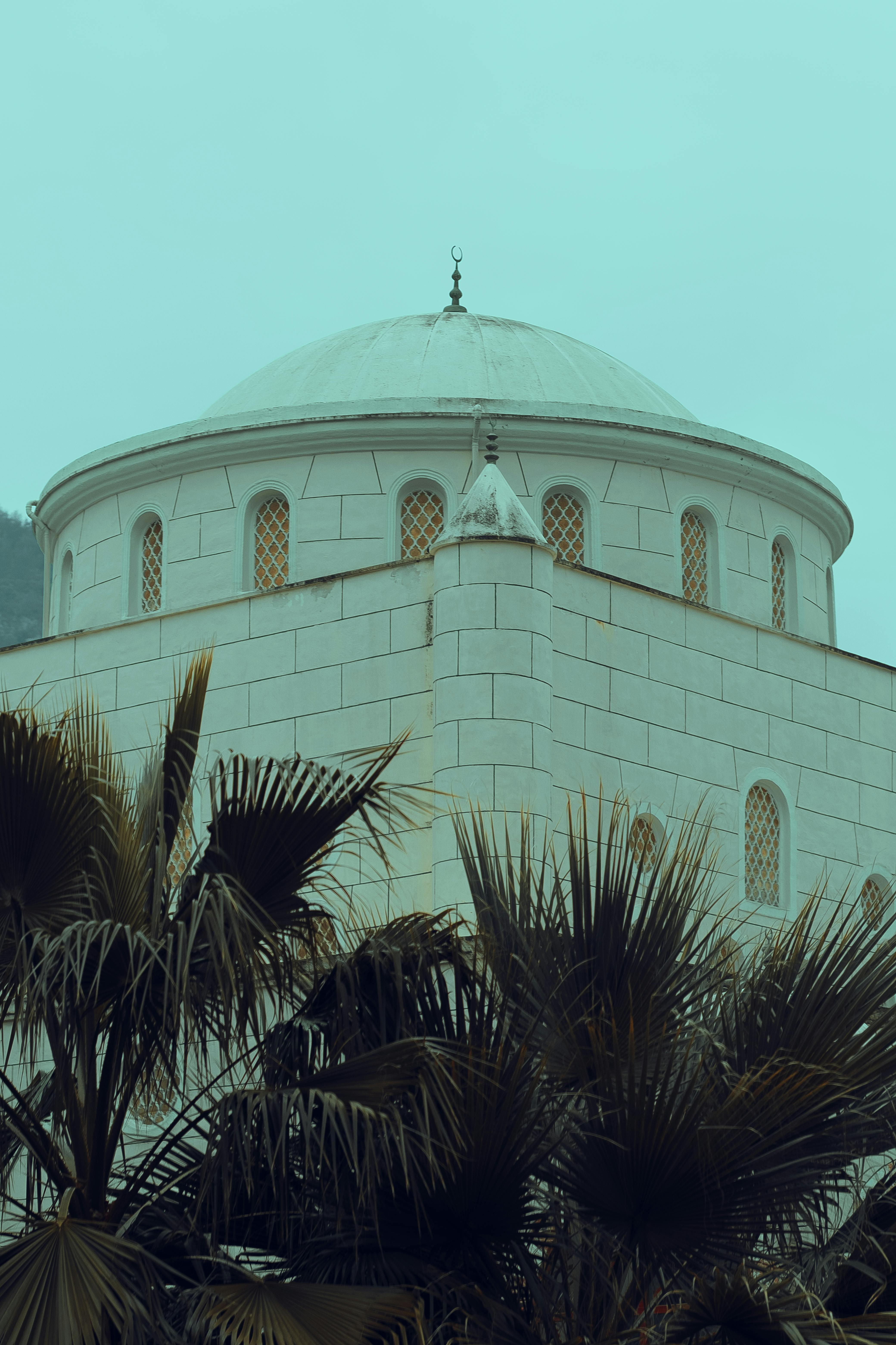 Photo of an Islamic Mosque · Free Stock Photo