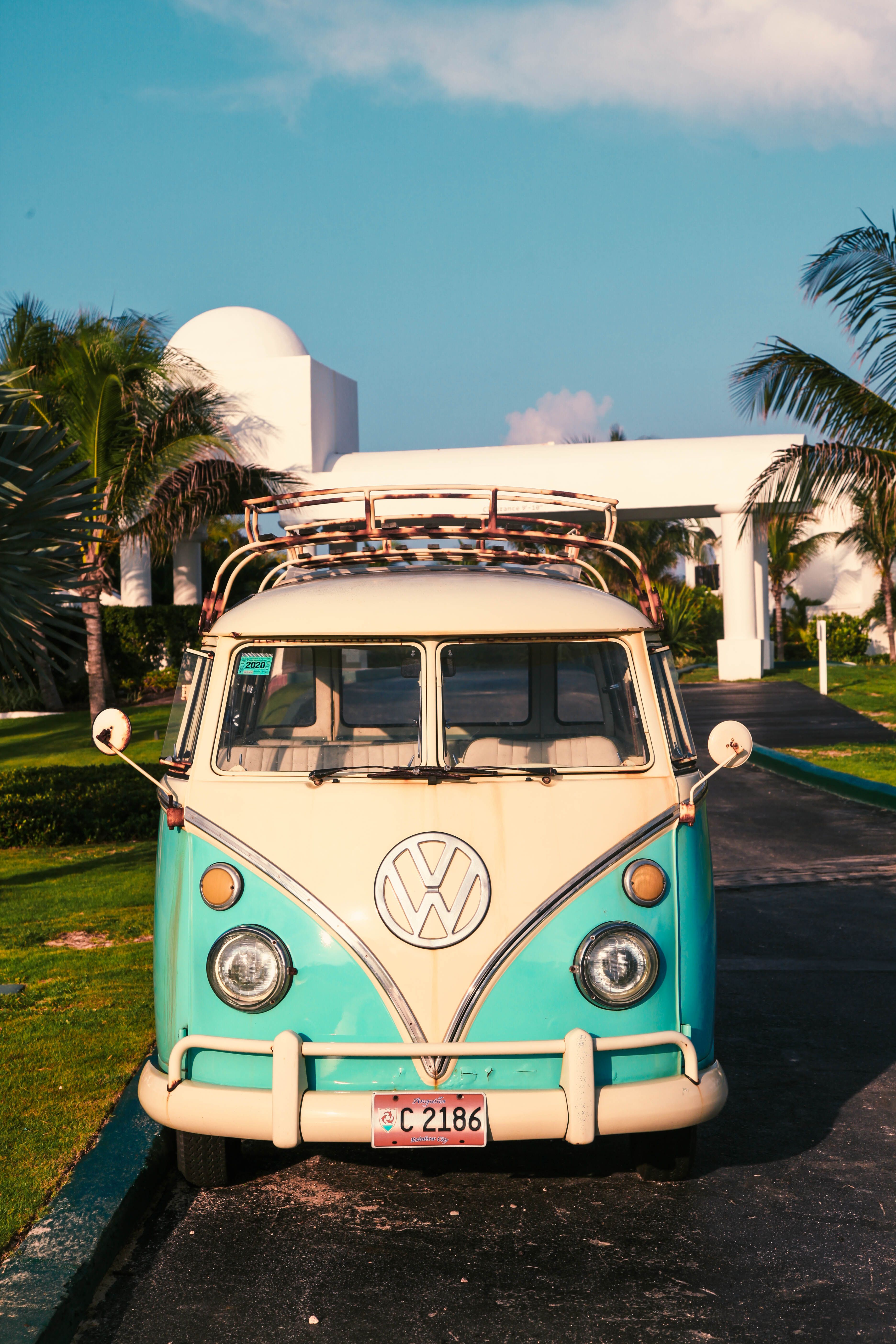 A Vintage Car on a Driveway · Free Stock Photo