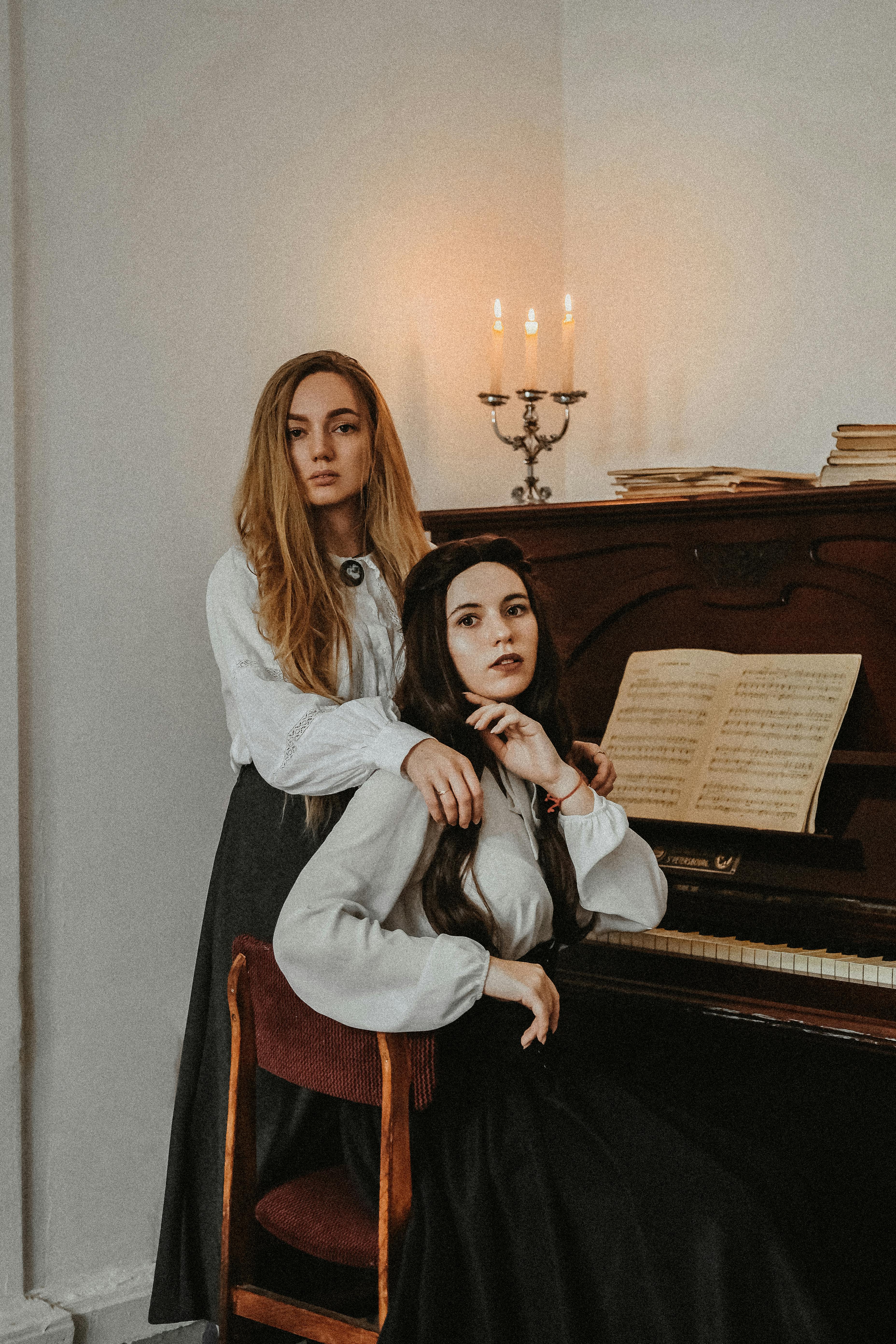 40,000+ Best Standing Photos · 100% Free Download · Pexels Stock Photos