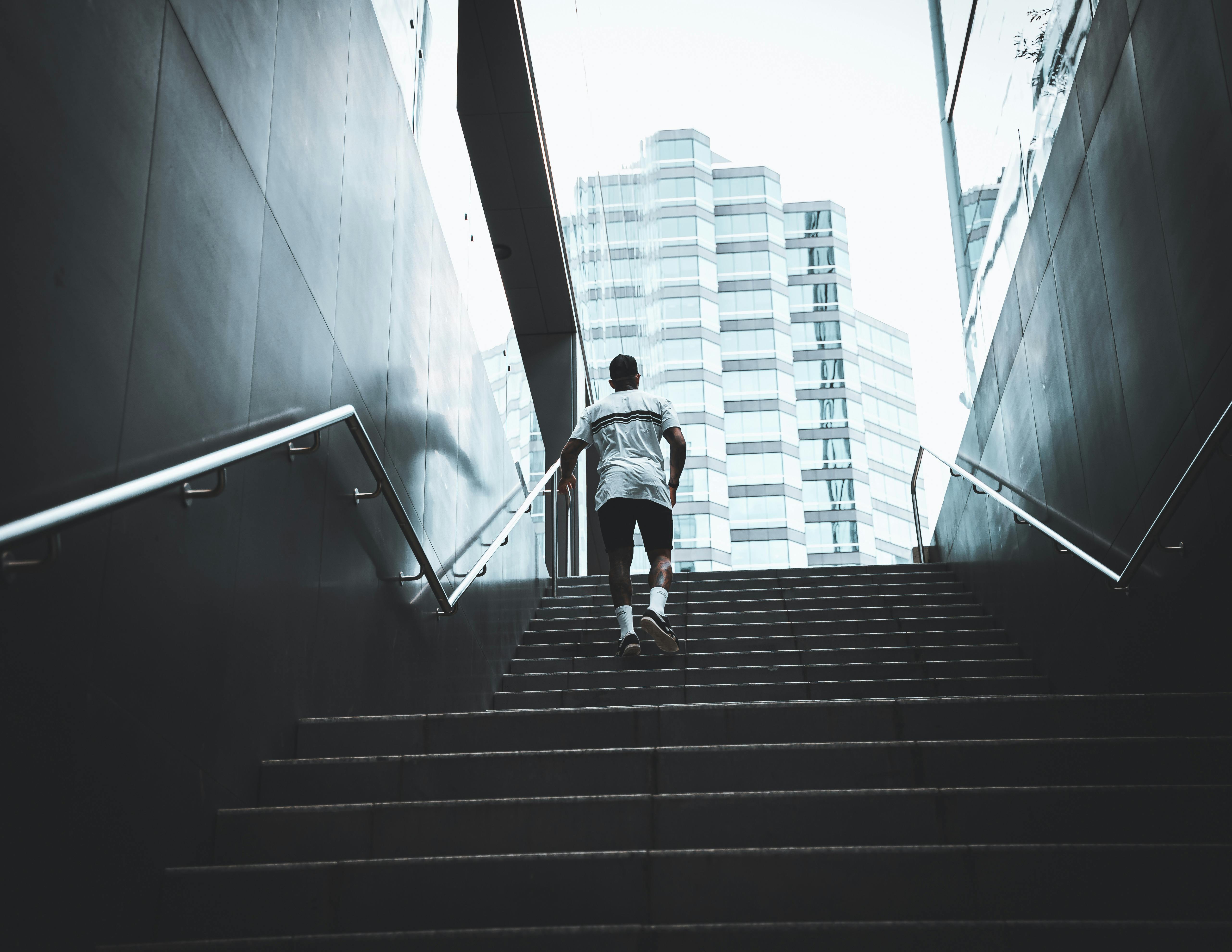 Ascending Photos, Download The BEST Free Ascending Stock Photos & HD Images