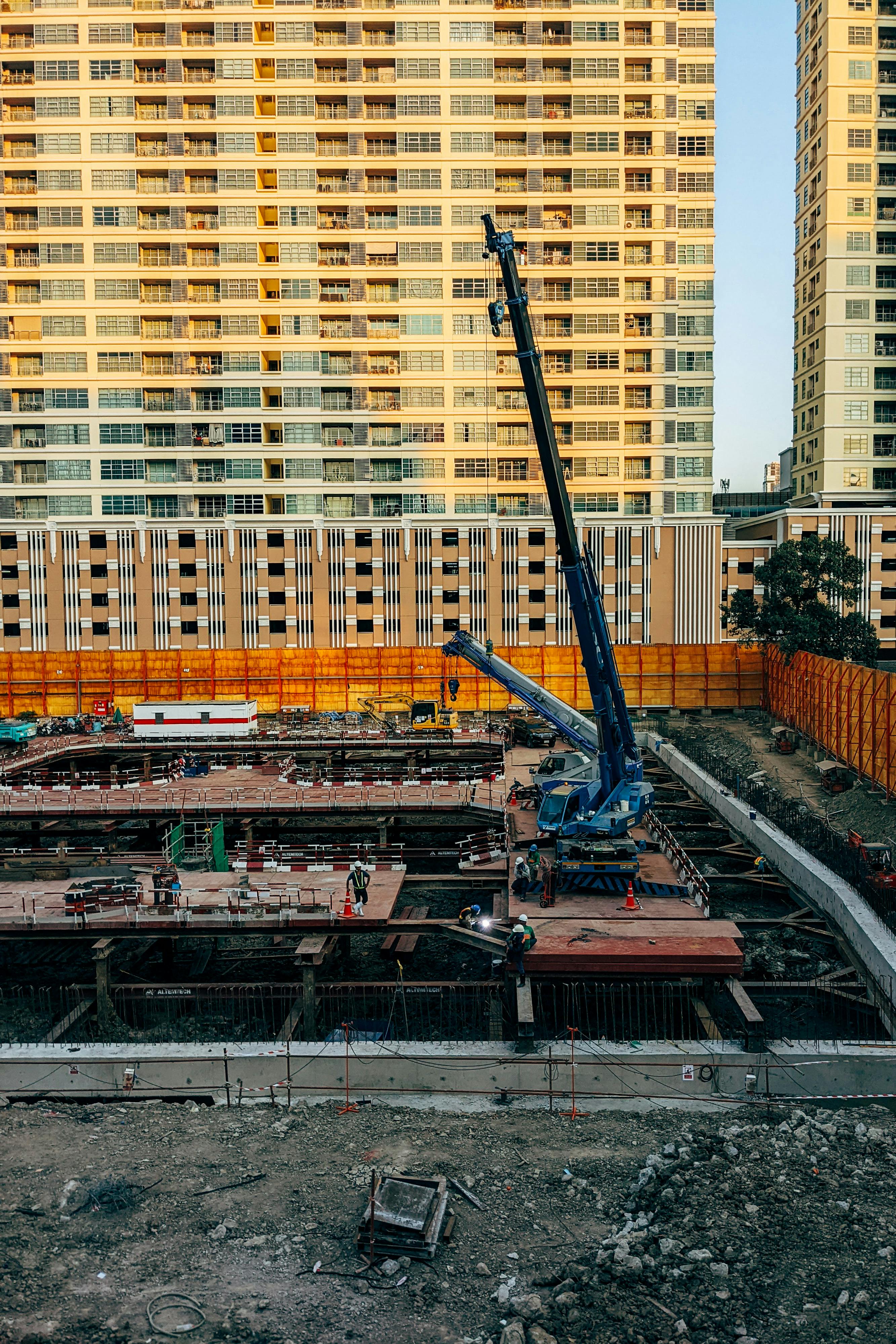 Thai Builder Photos, Download The BEST Free Thai Builder Stock Photos ...