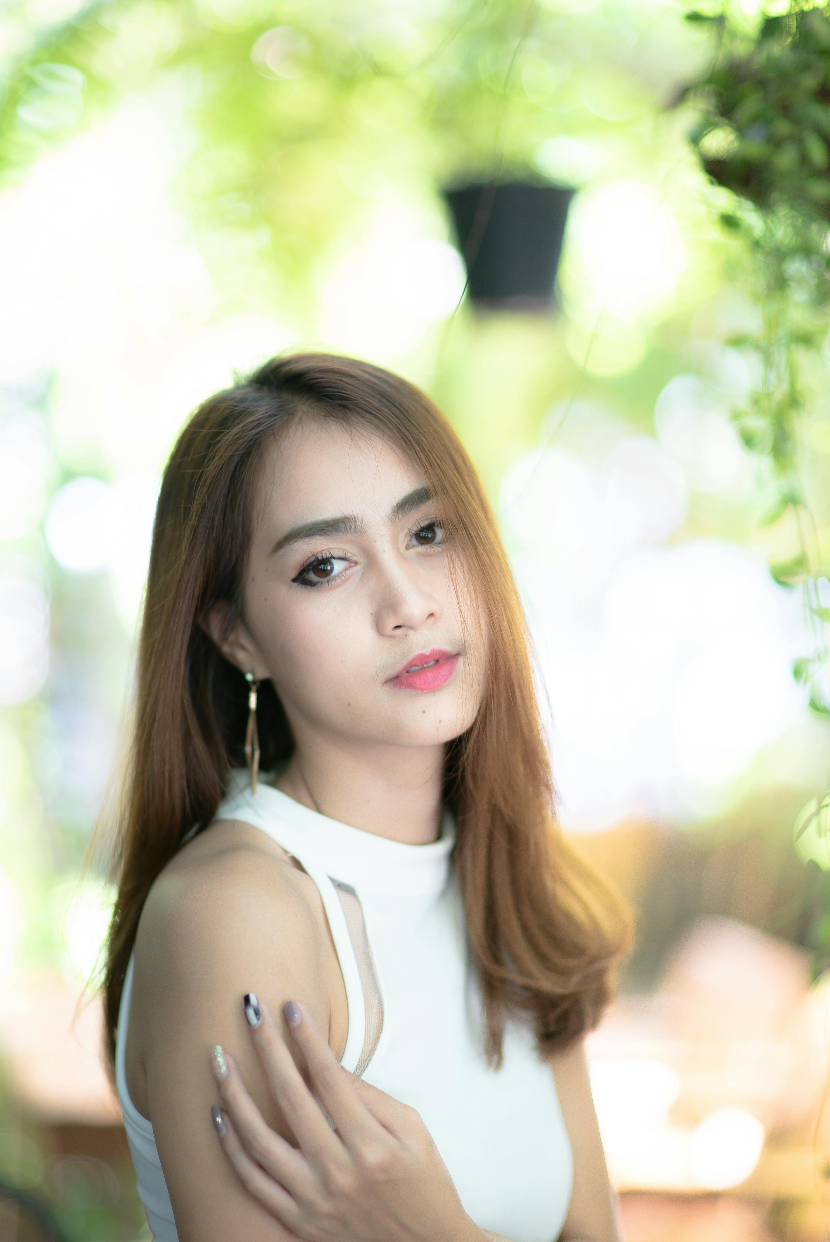 Neck of Woman · Free Stock Photo