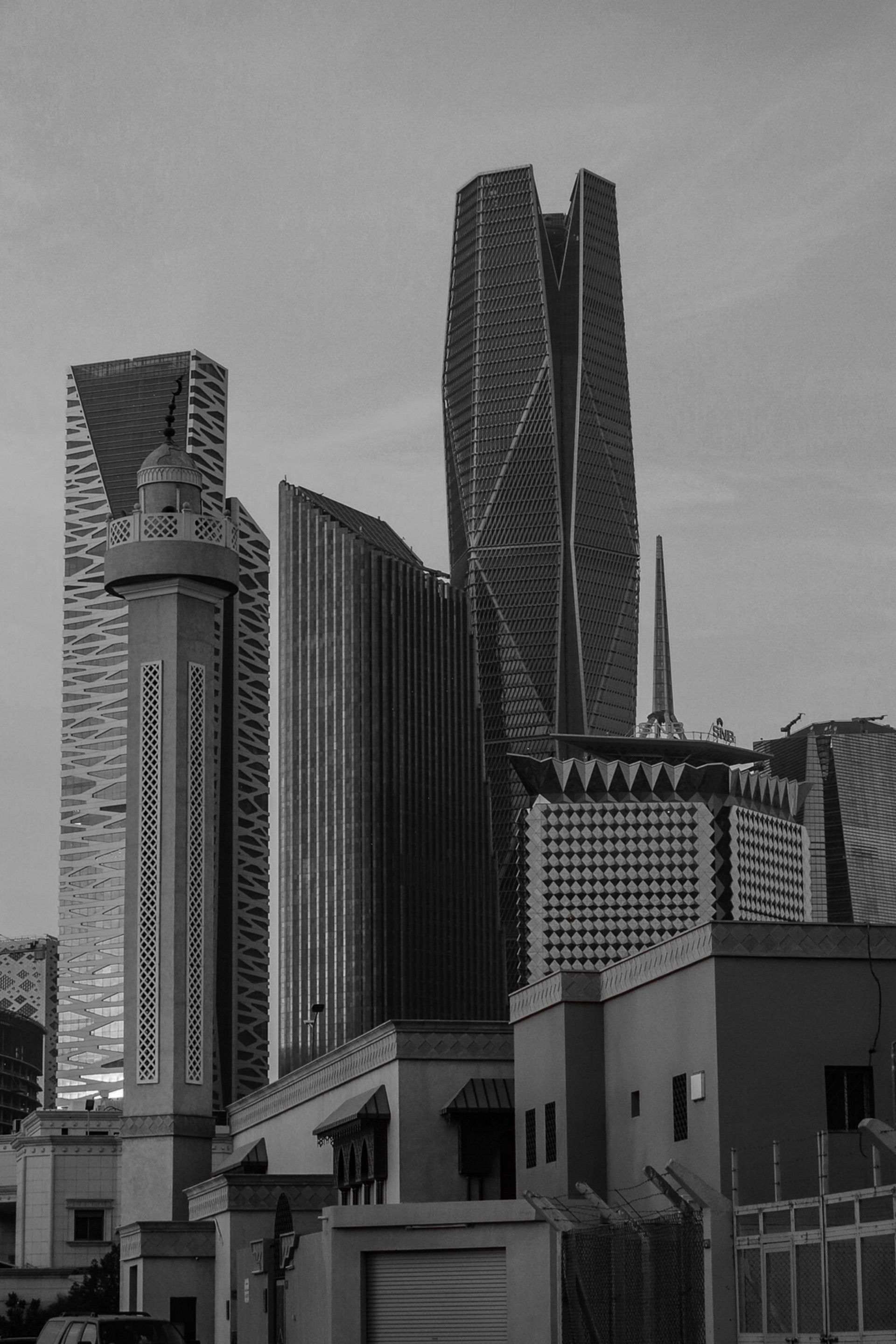 City Buildings in Black and White · Free Stock Photo