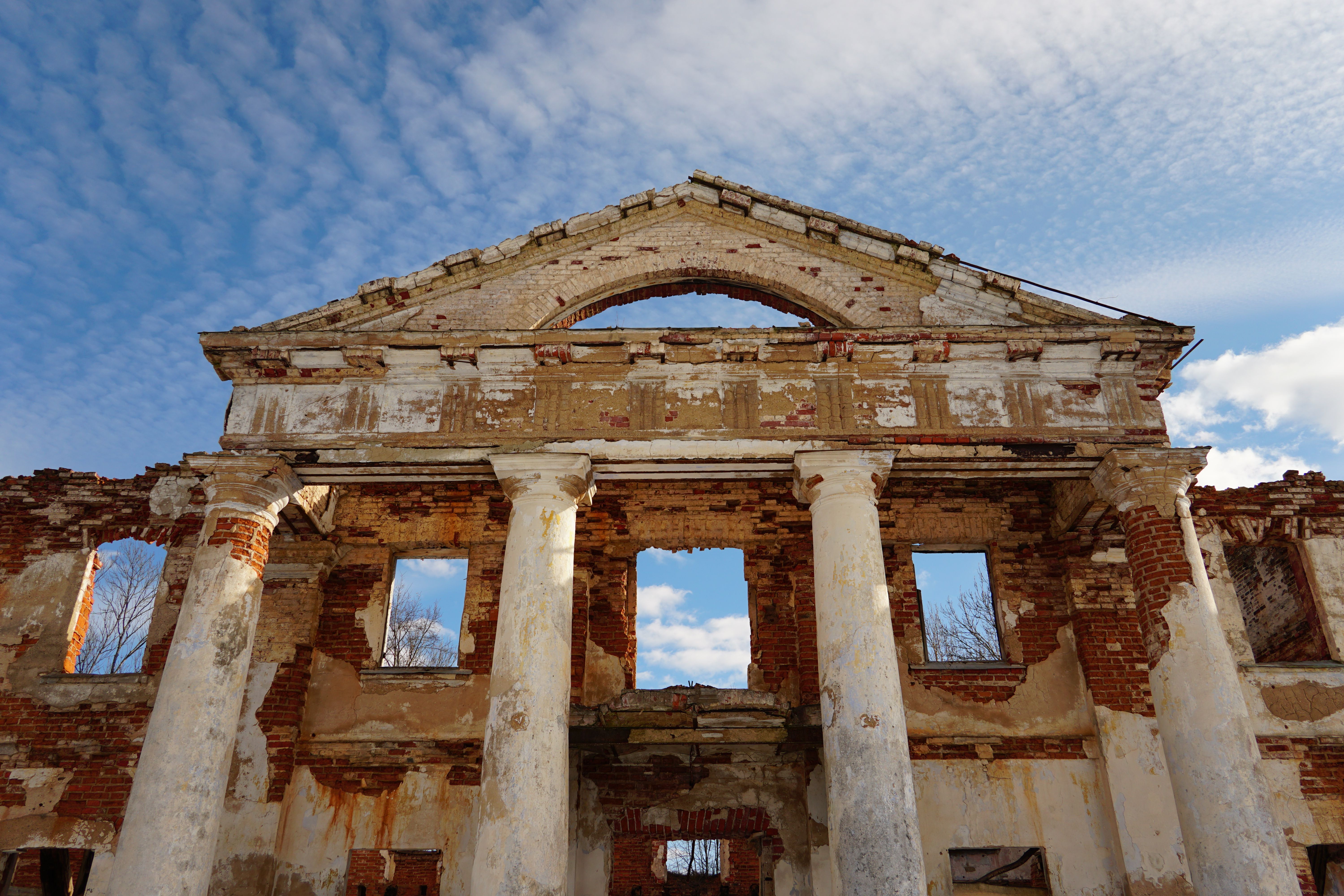 Ancient Stone Ruin · Free Stock Photo