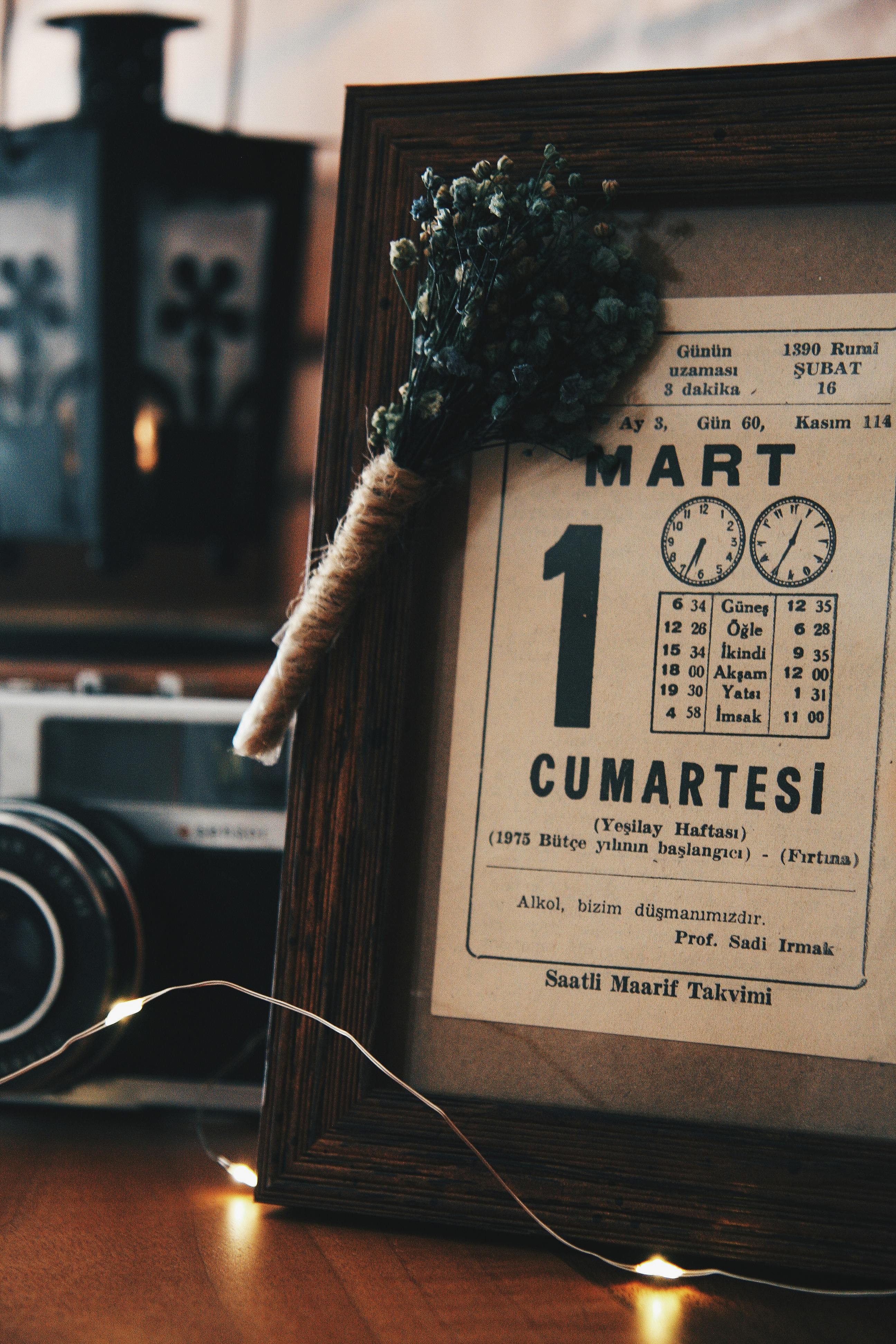 Old Calendar Photos, Download The BEST Free Old Calendar Stock Photos ...