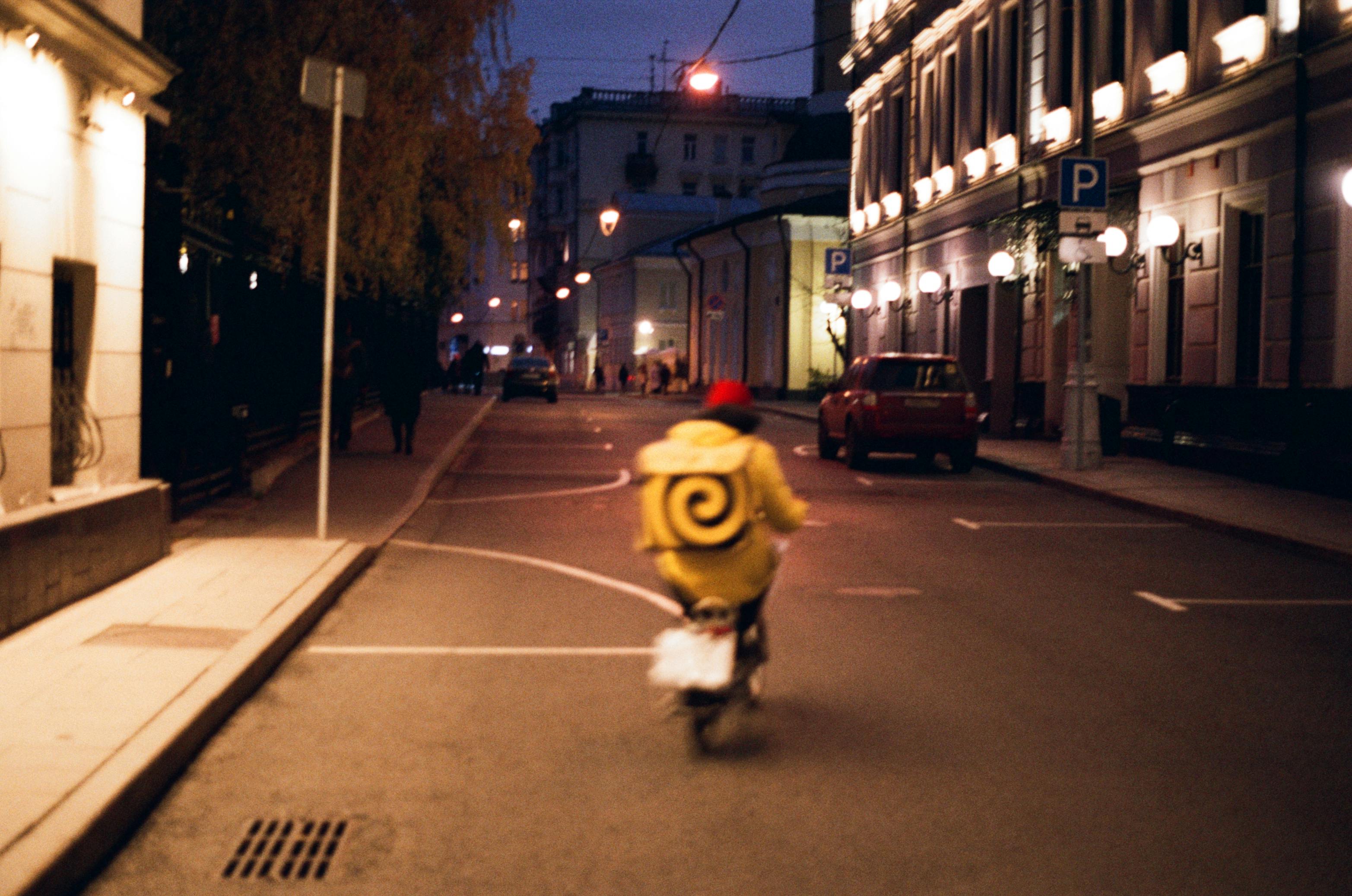 Delivery Rider Photos, Download The BEST Free Delivery Rider Stock ...