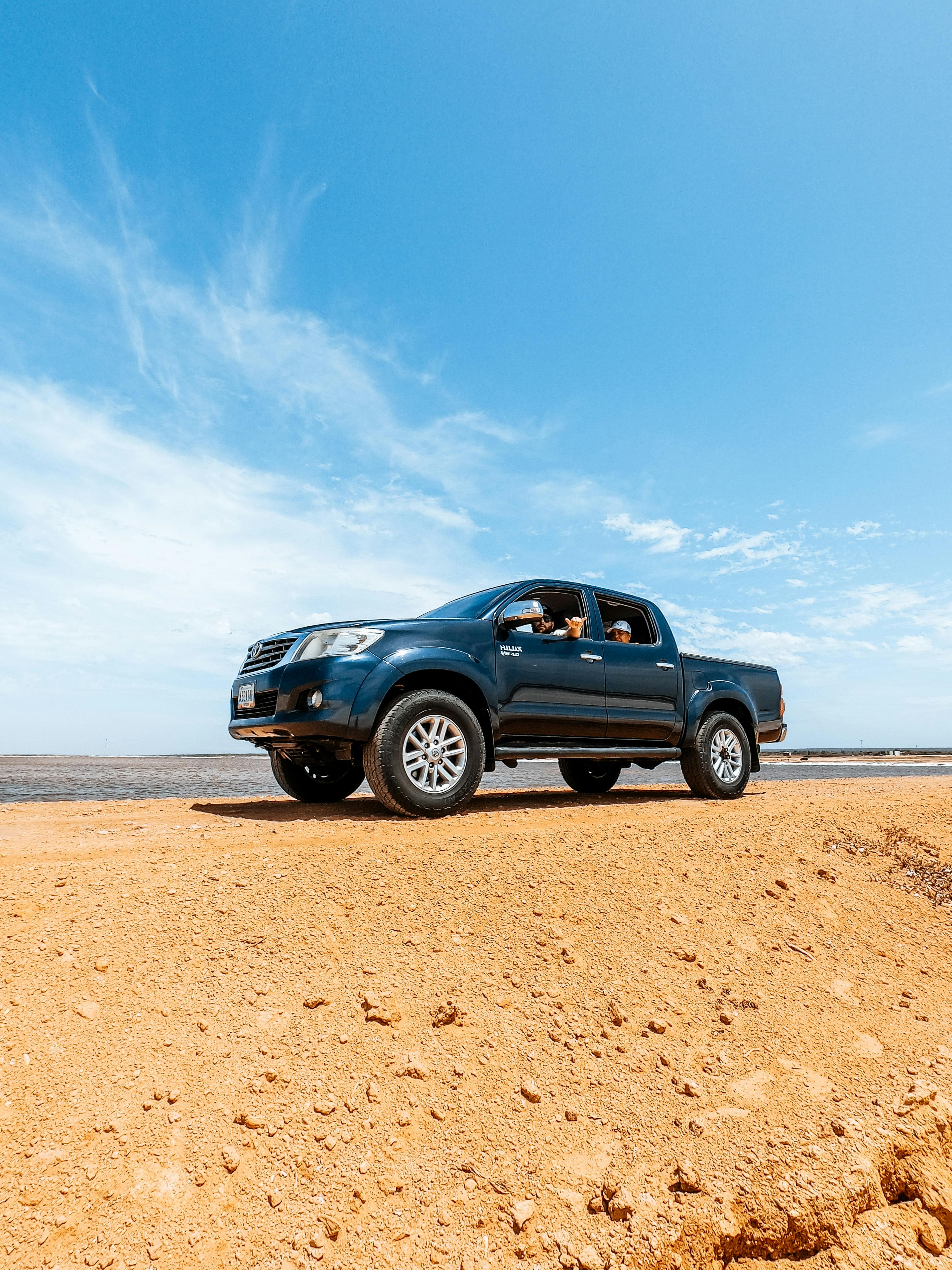 Pick-up Car on Desert · Free Stock Photo
