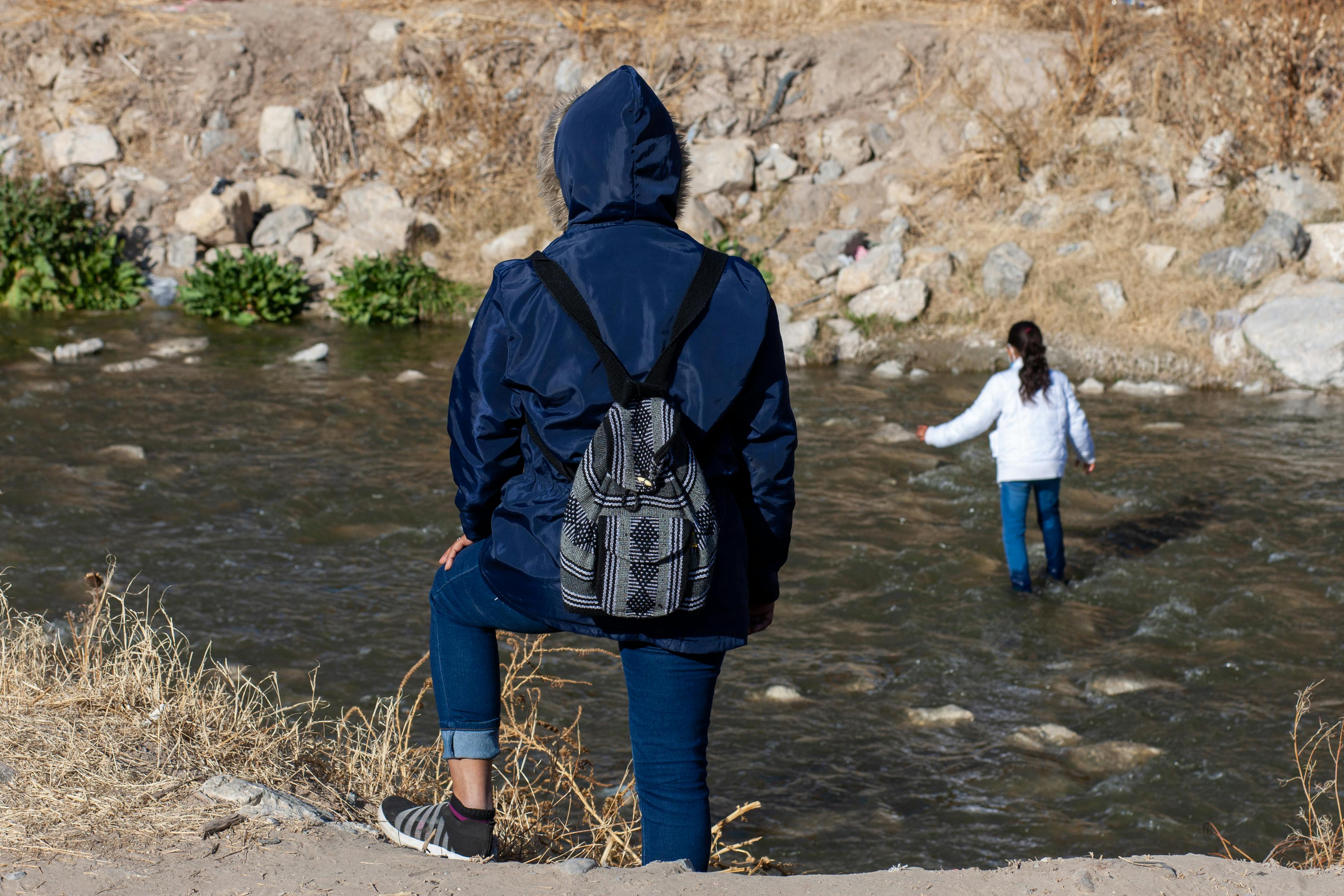 30+ Best Immigrants Photos · 100% Free Download · Pexels Stock Photos