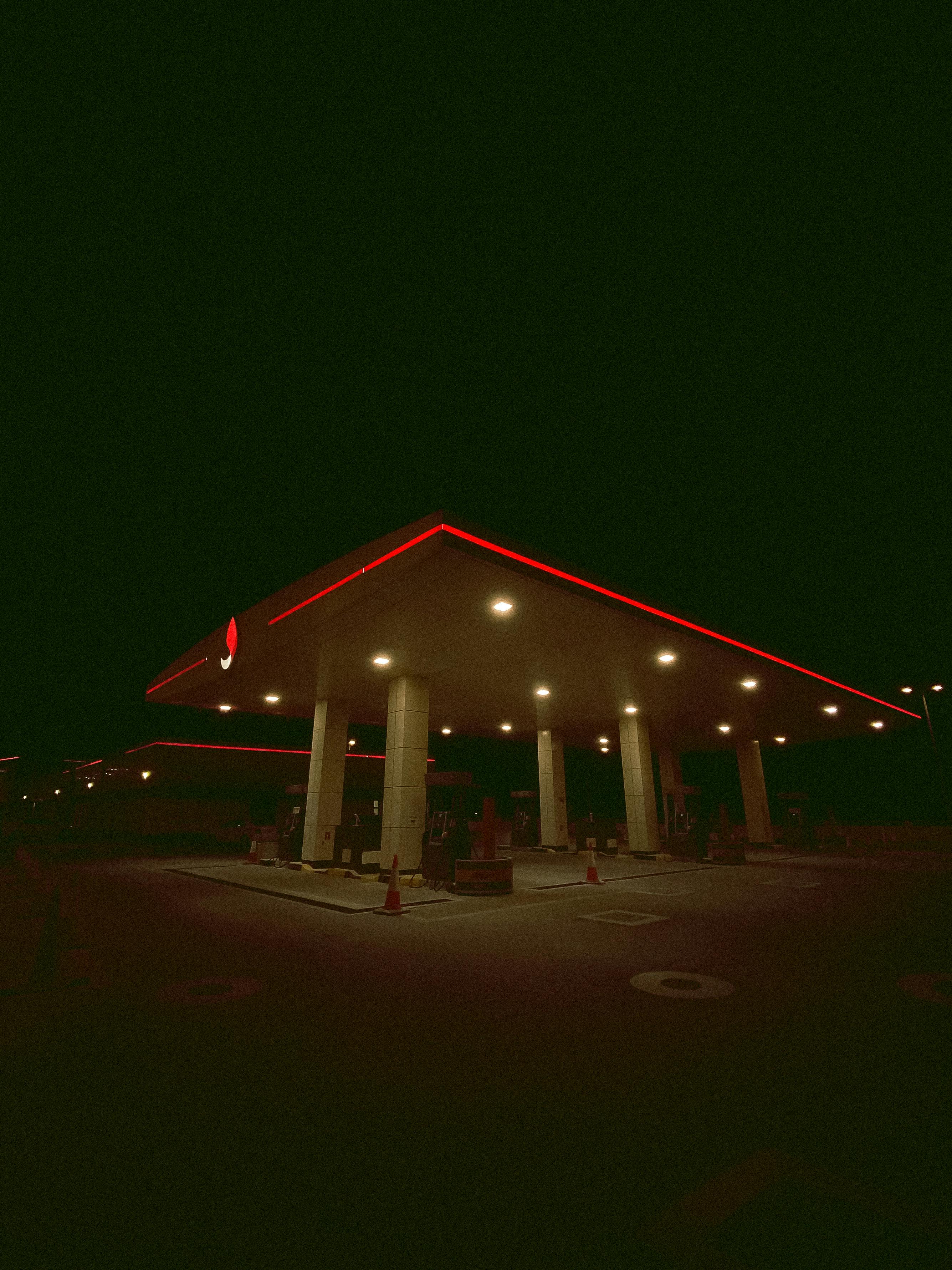 Bahrain Oil Reserves Photos, Download The BEST Free Bahrain Oil ...