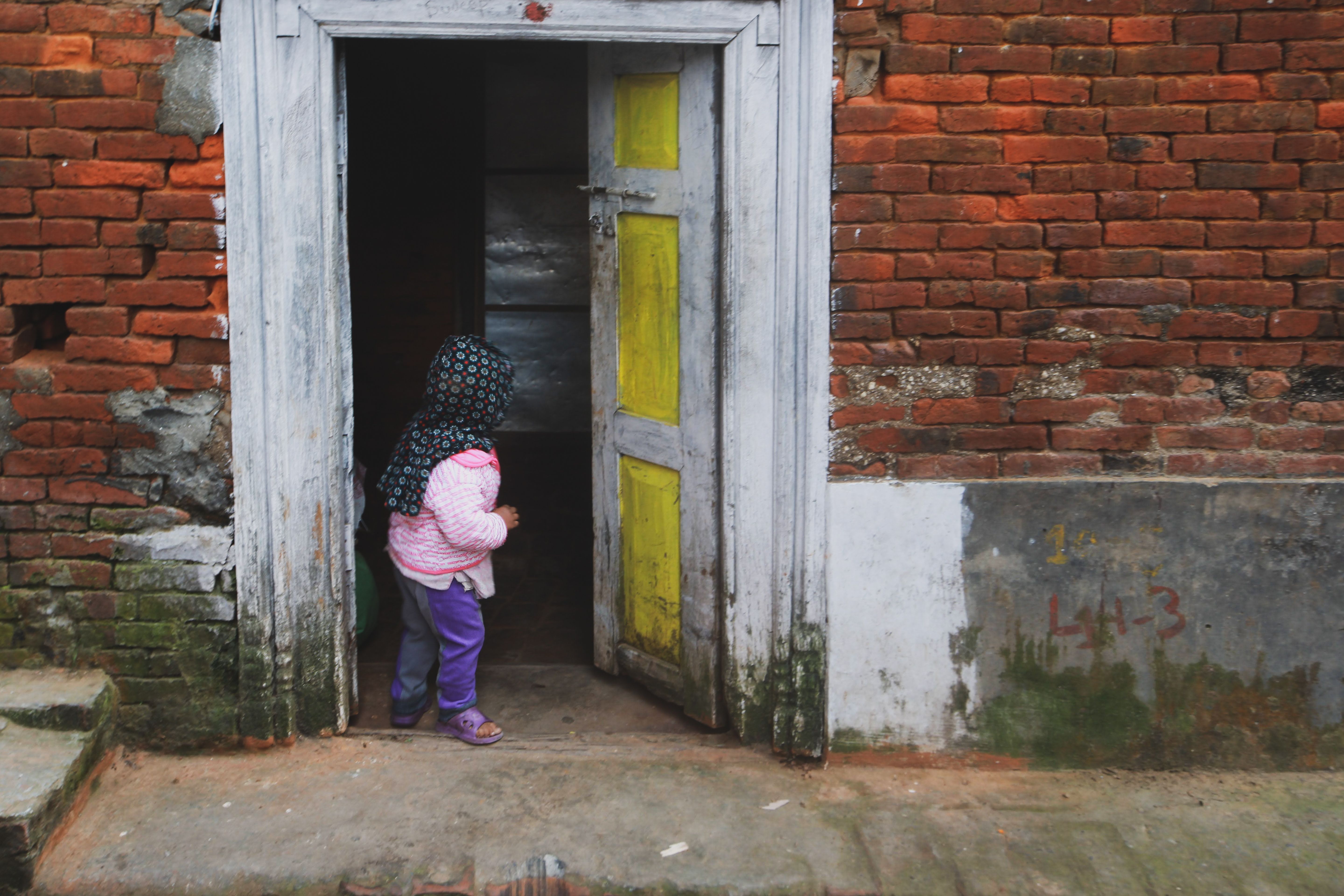 Children Inside House · Free Stock Photo
