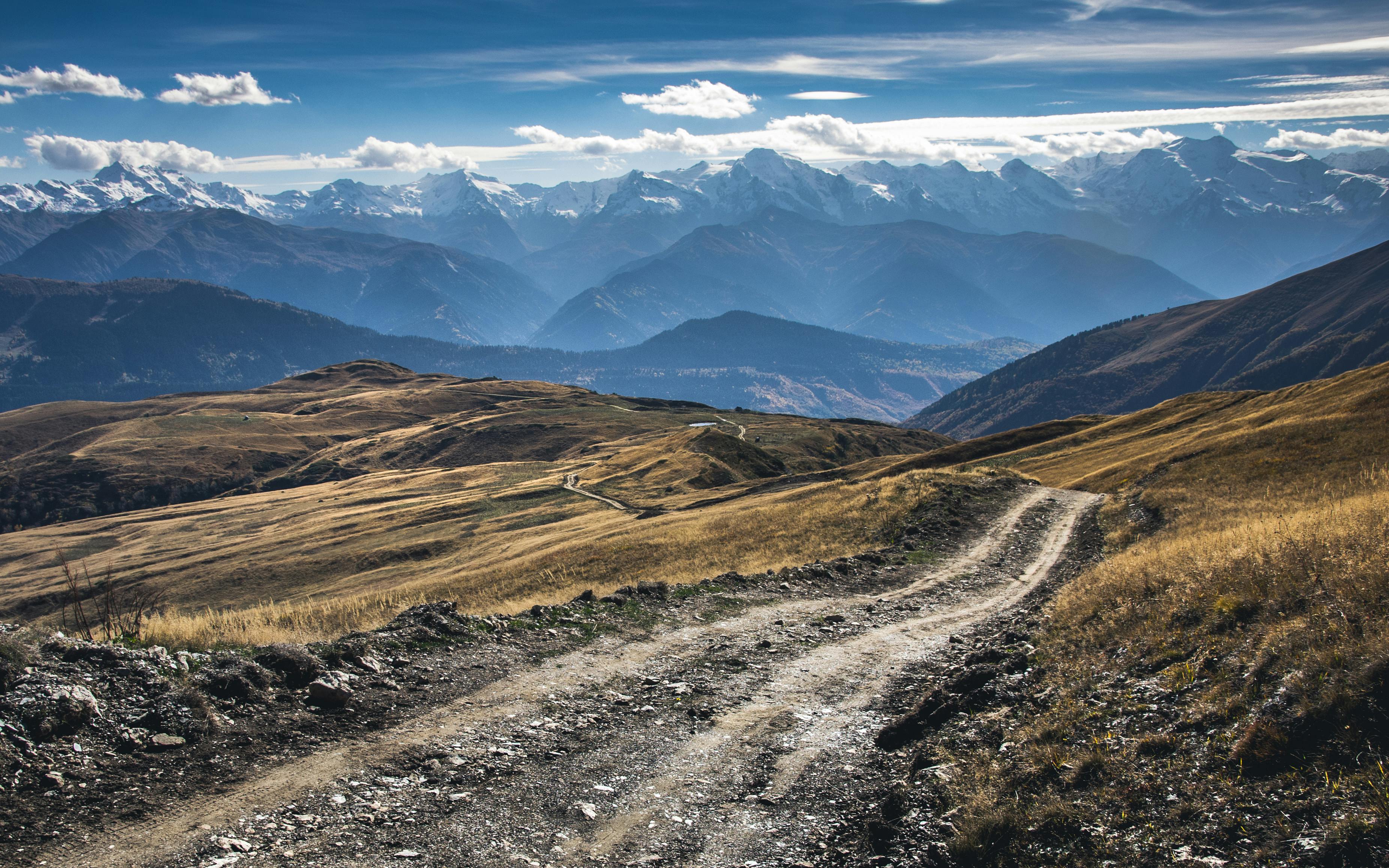 Road on Hill in Mountains Landscape · Free Stock Photo