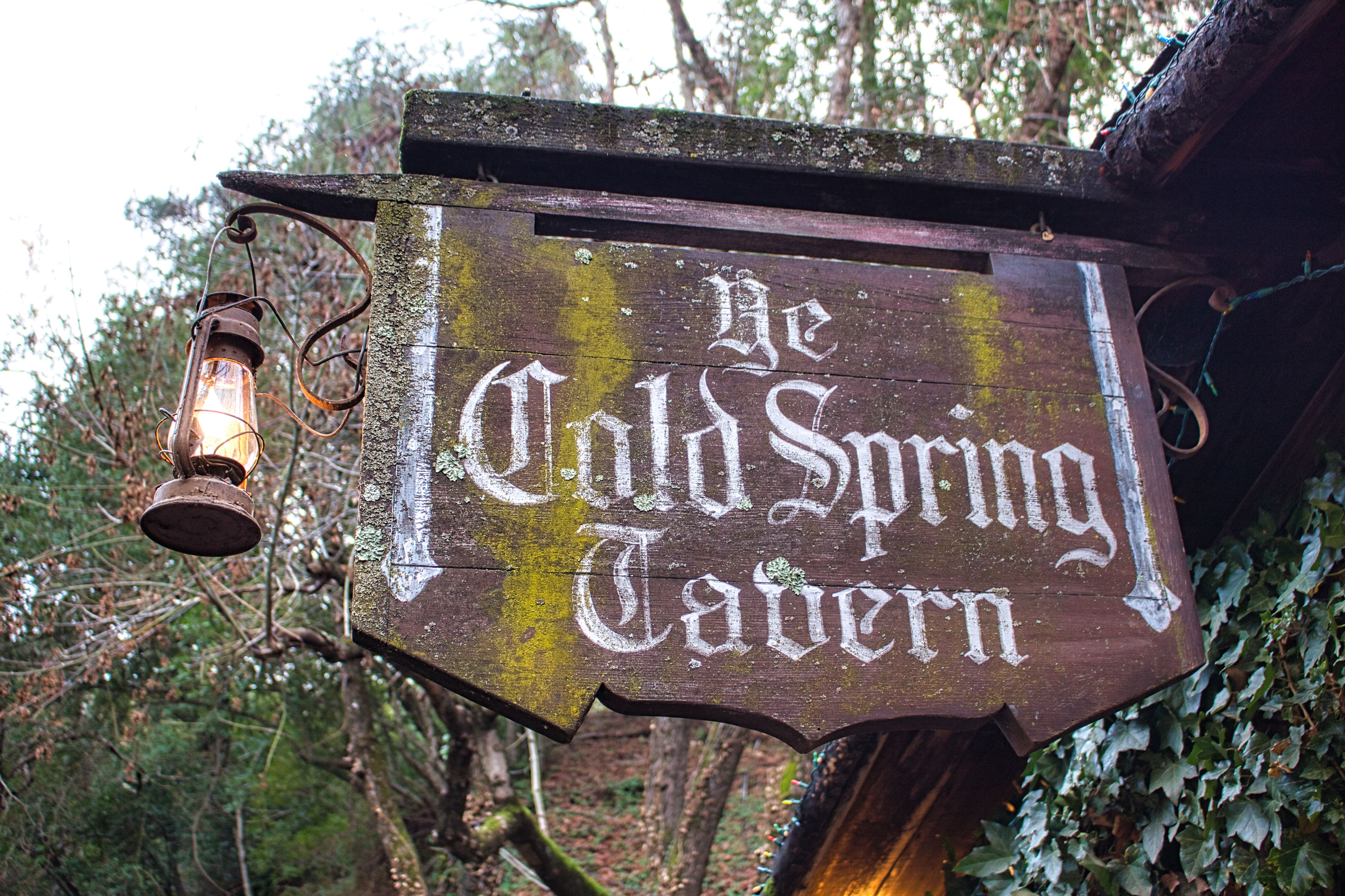 Old Tavern Sign Photos, Download The BEST Free Old Tavern Sign Stock ...