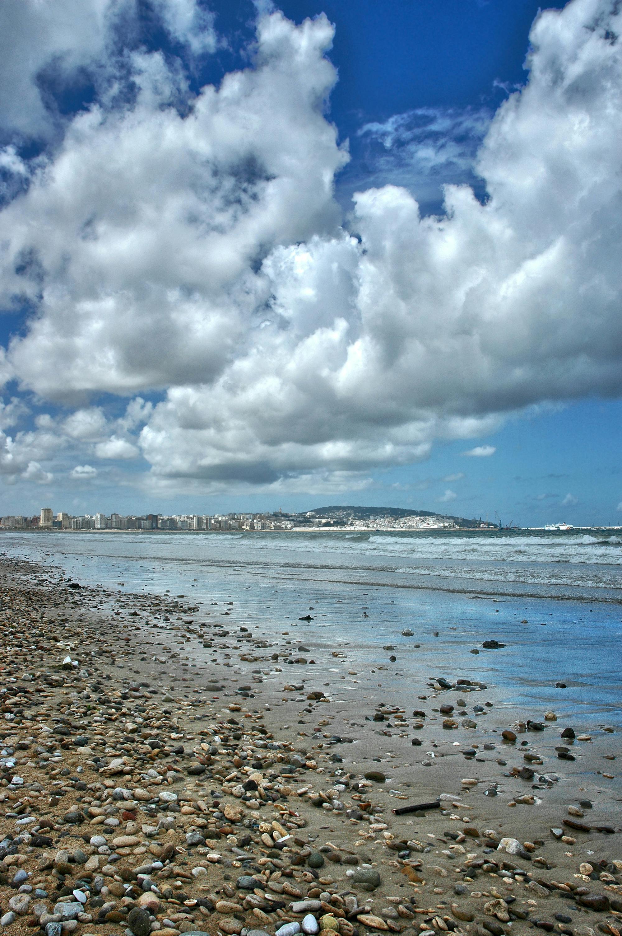 Ripped Puerto Rican Flag on a Flagpole · Free Stock Photo