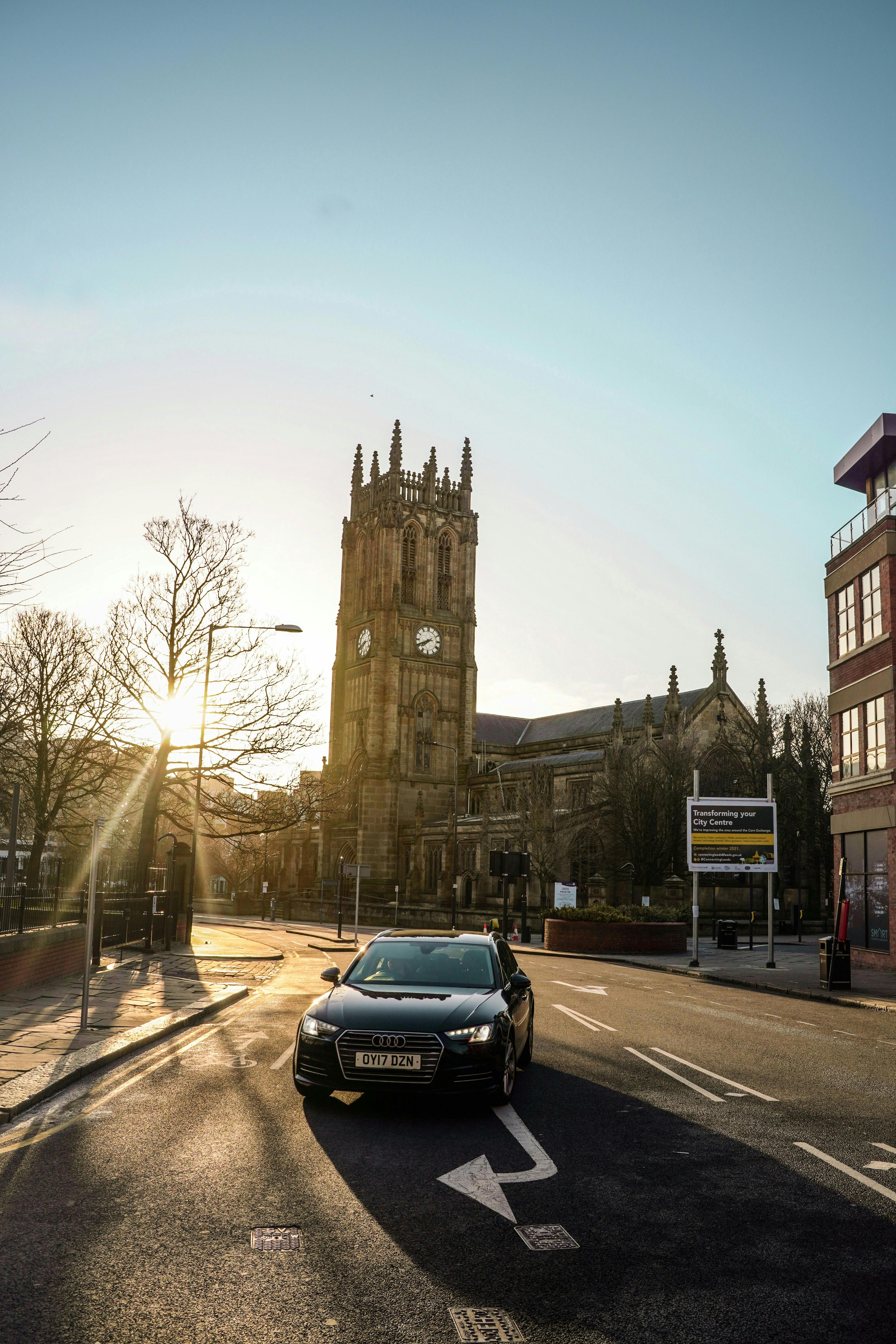Street View of Leeds Parish Church · Free Stock Photo