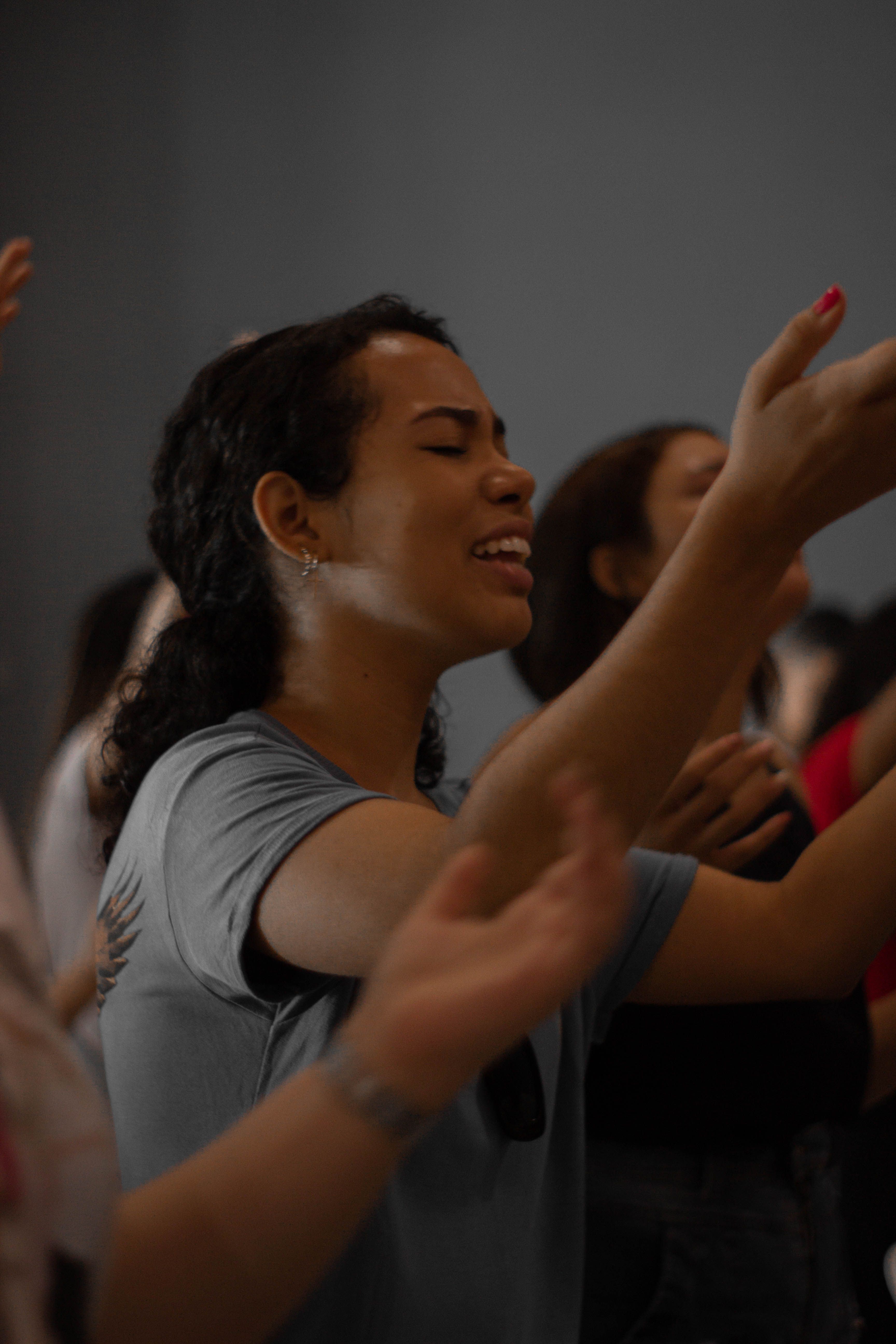Praising Photos, Download The BEST Free Praising Stock Photos & HD Images