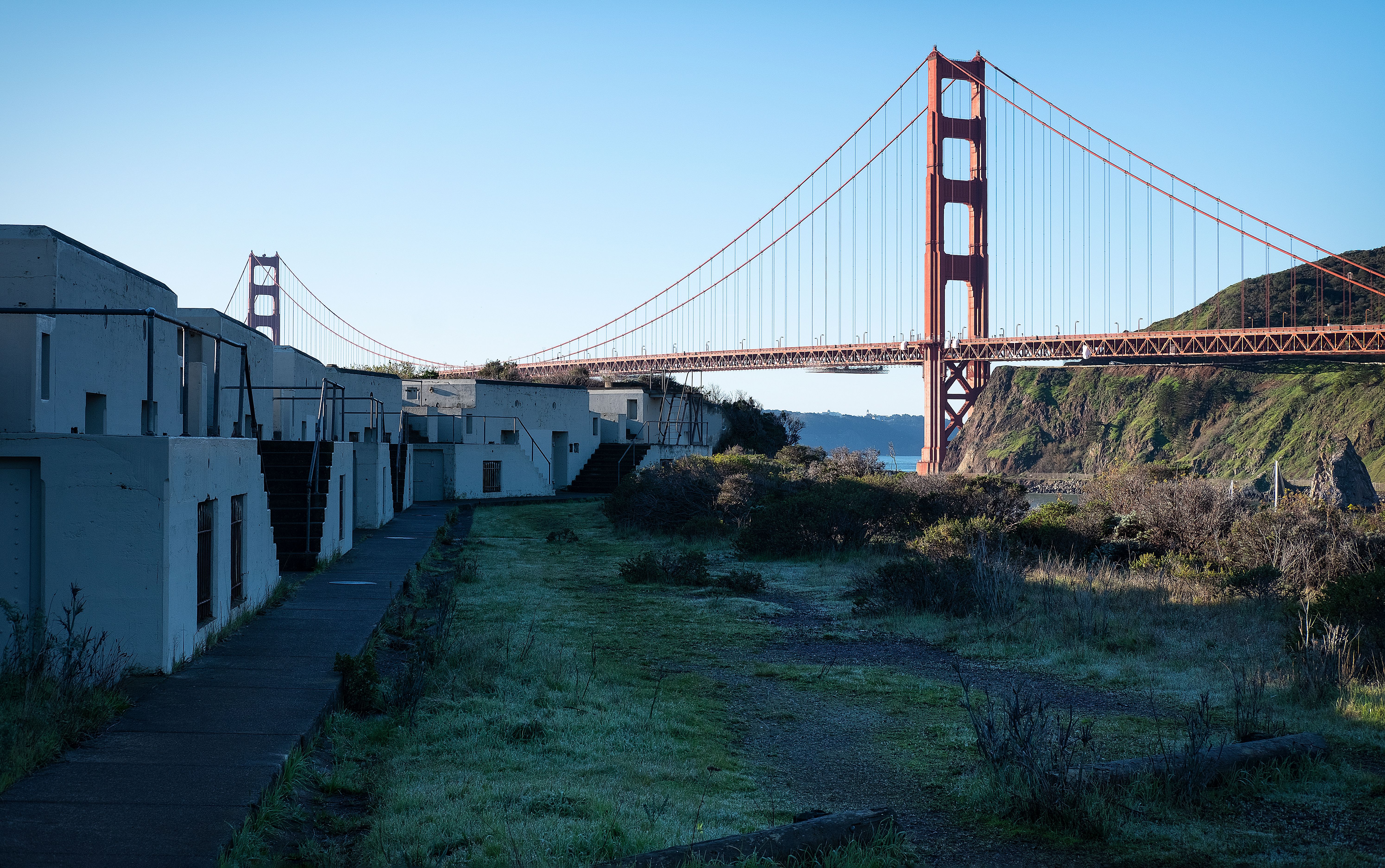 Houses near the Golden Gate Bridge · Free Stock Photo