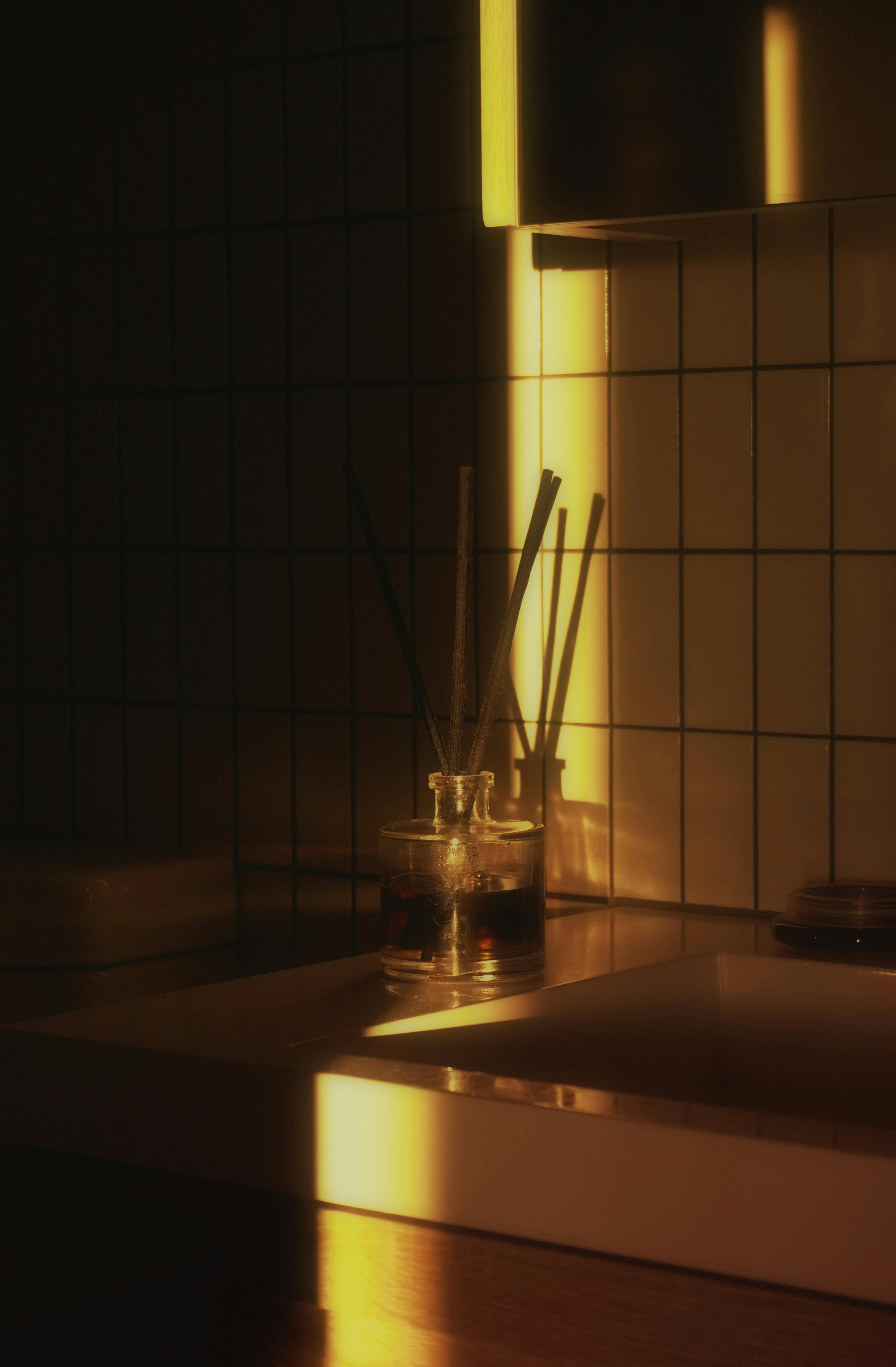 Reed Diffuser Photos, Download The BEST Free Reed Diffuser Stock Photos ...