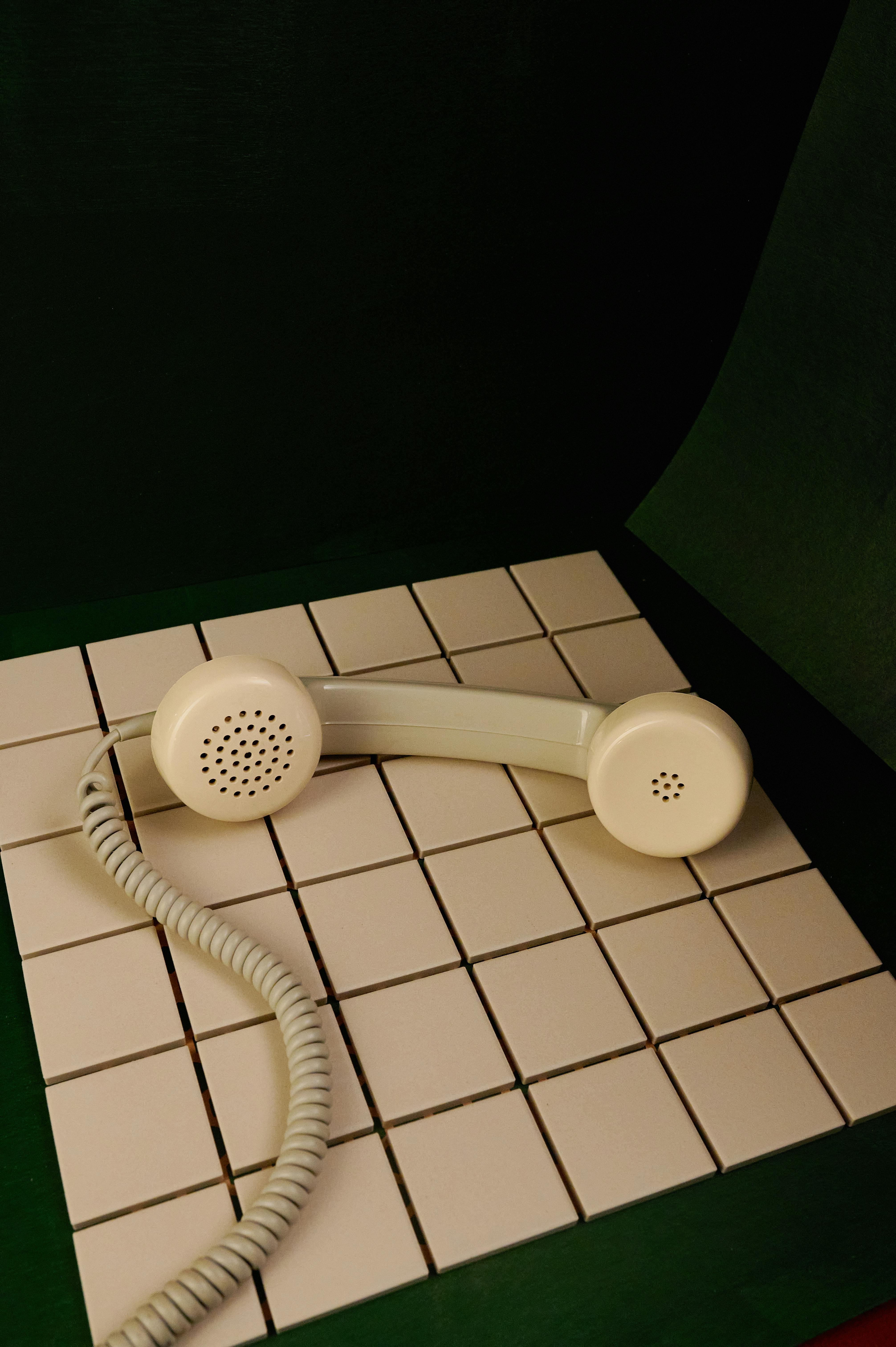 Seven Assorted Colored Rotary Telephones · Free Stock Photo