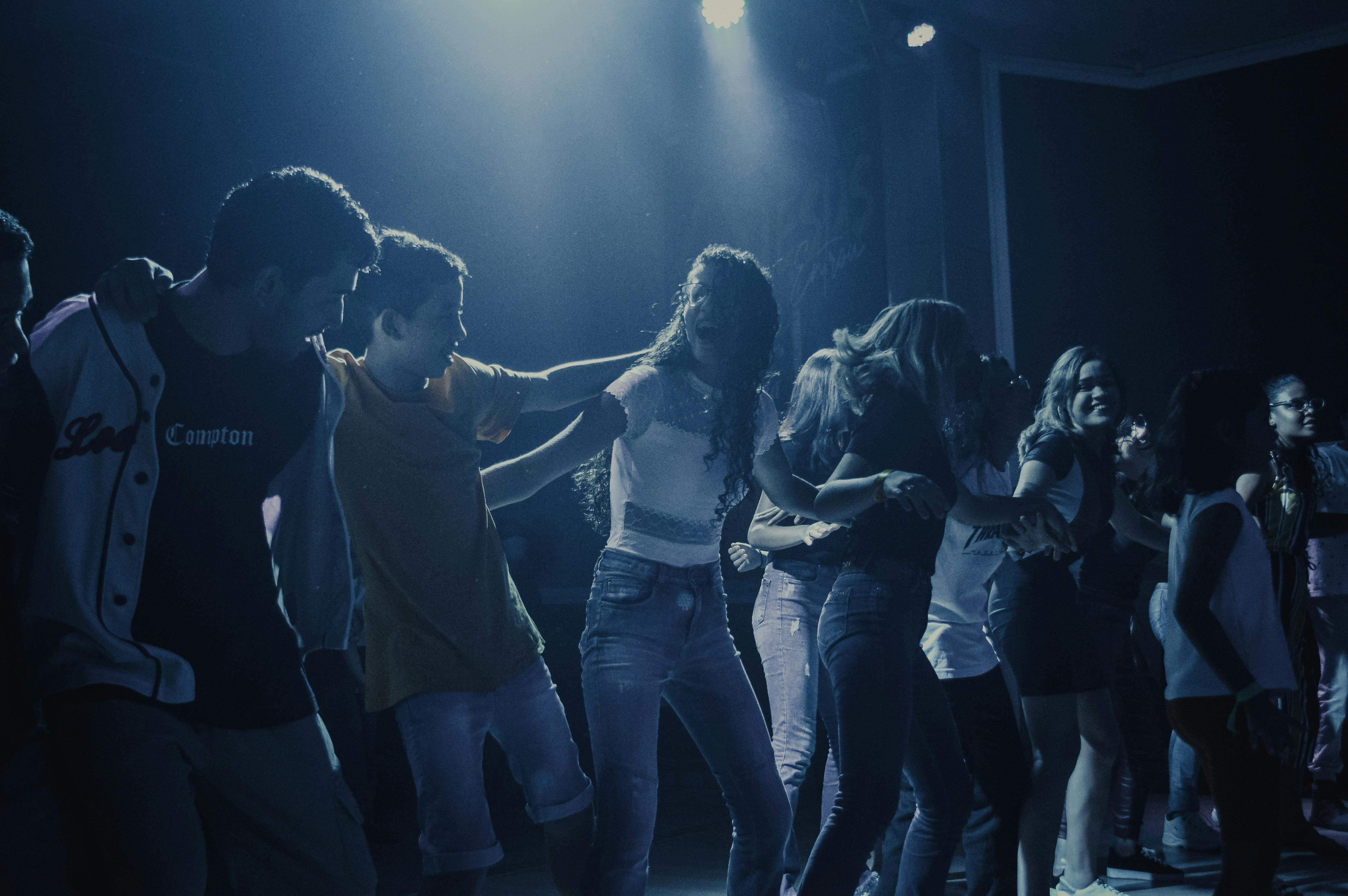 Club Dancing Crew Photos, Download The BEST Free Club Dancing Crew ...