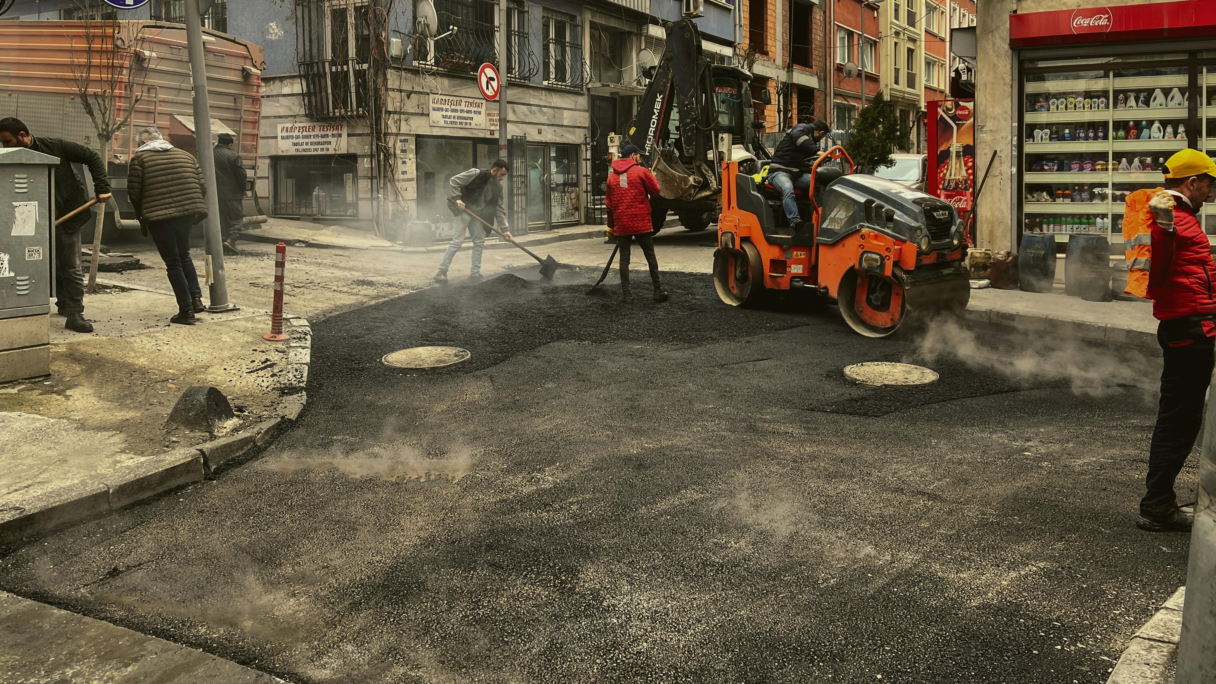 Road Works Photos, Download The BEST Free Road Works Stock Photos & HD ...