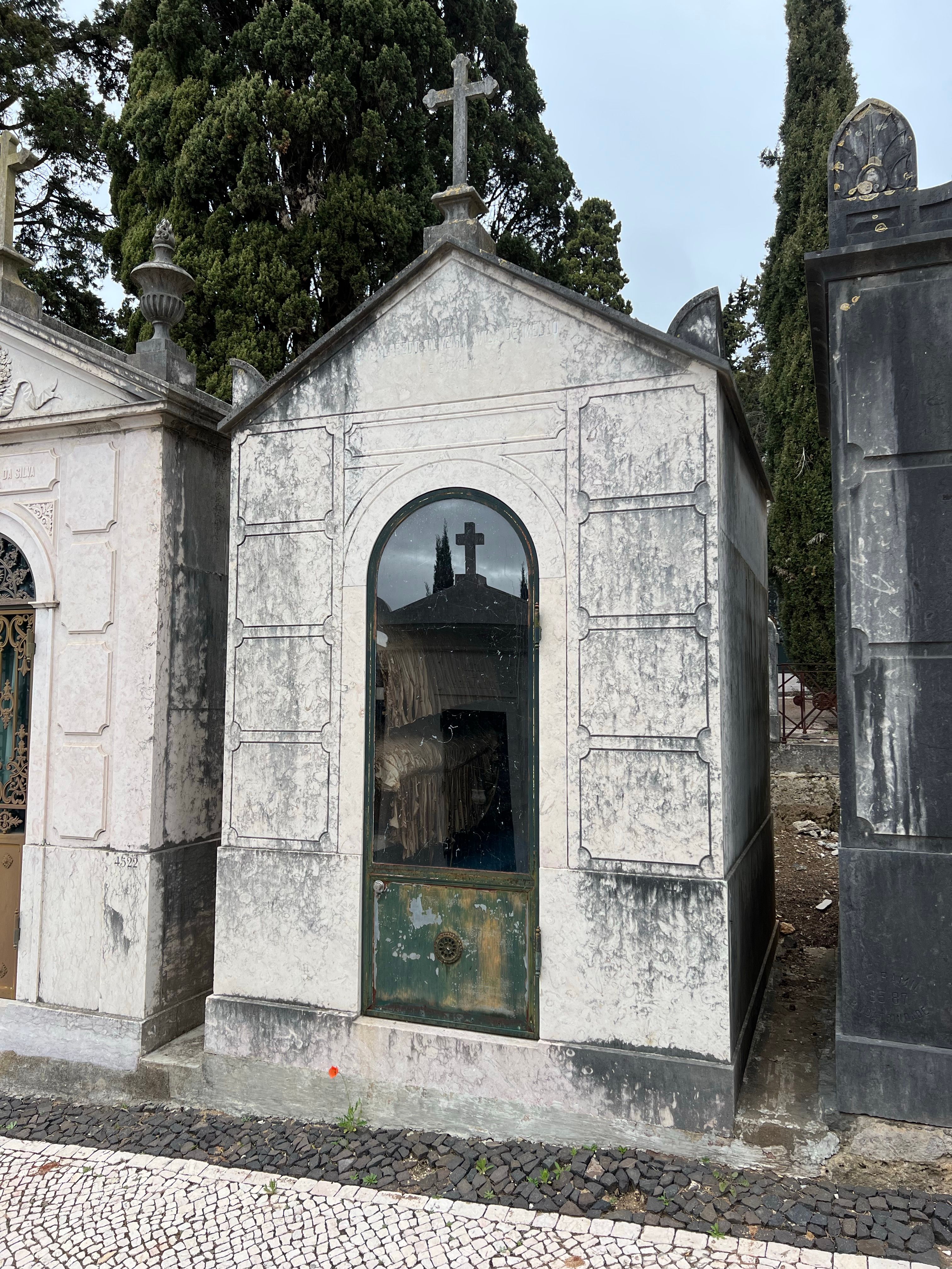 Urban Cemetery Photos, Download The BEST Free Urban Cemetery Stock ...