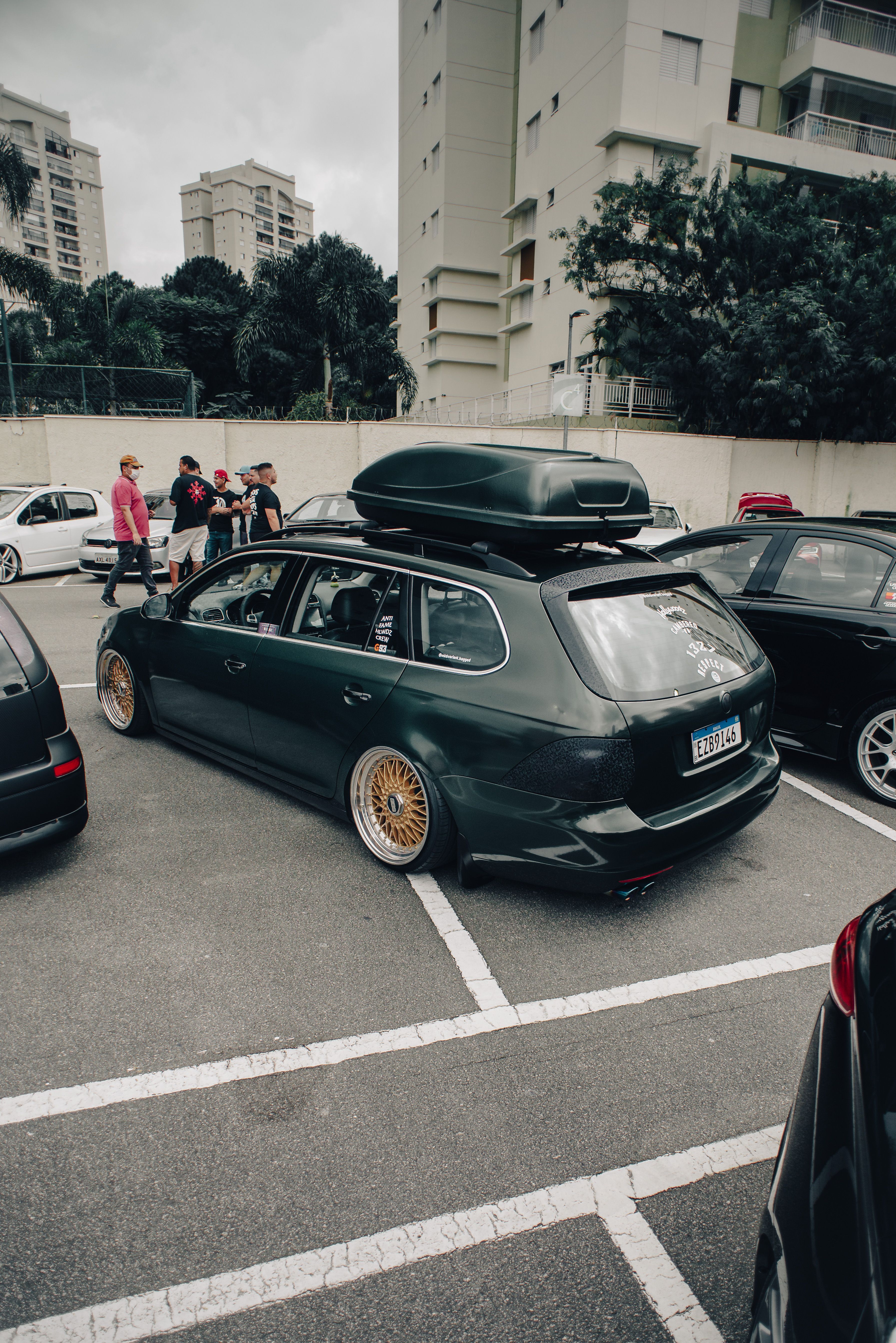 Several Cars Photos, Download The BEST Free Several Cars Stock Photos ...