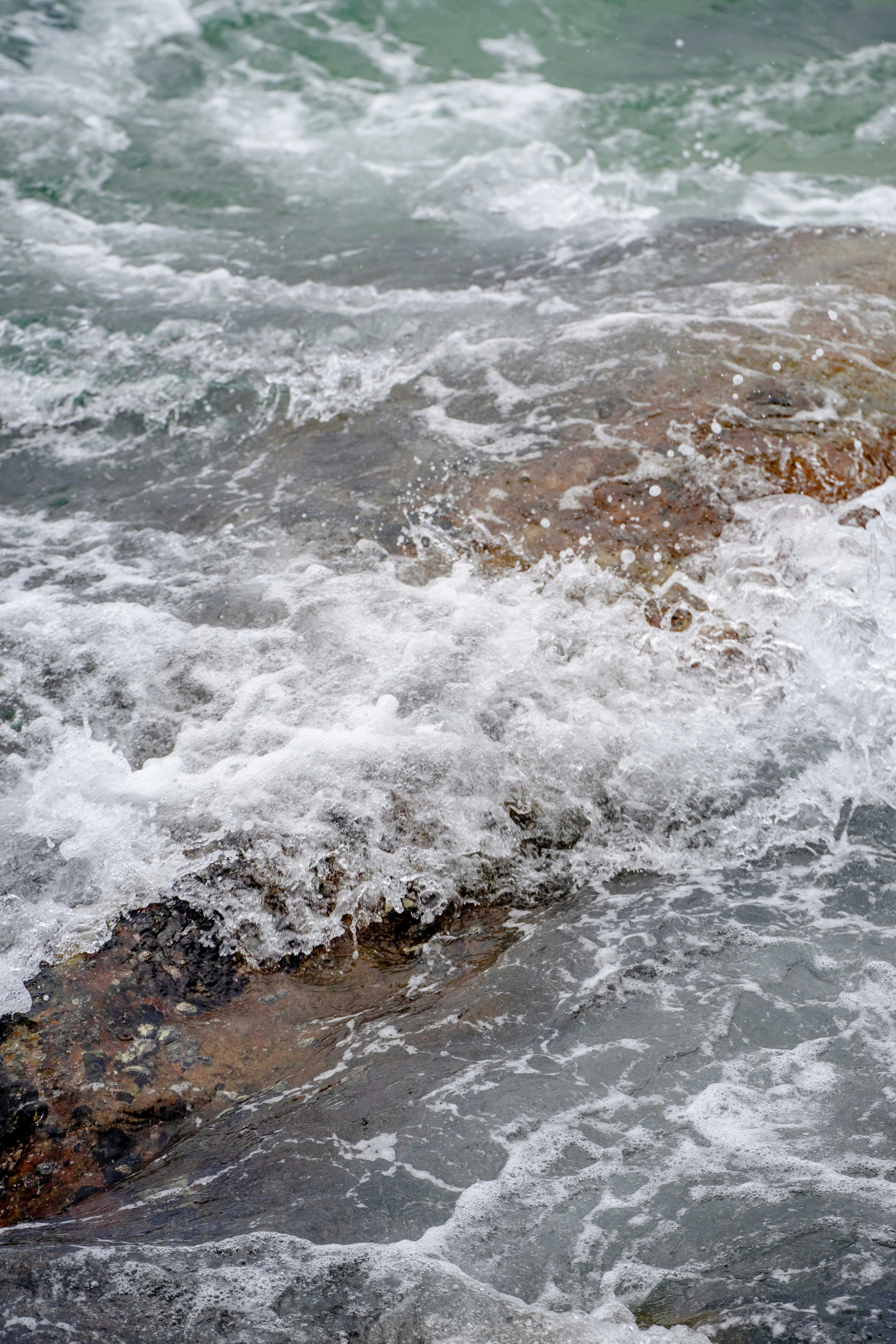 Water Waves on Earth Surface · Free Stock Photo