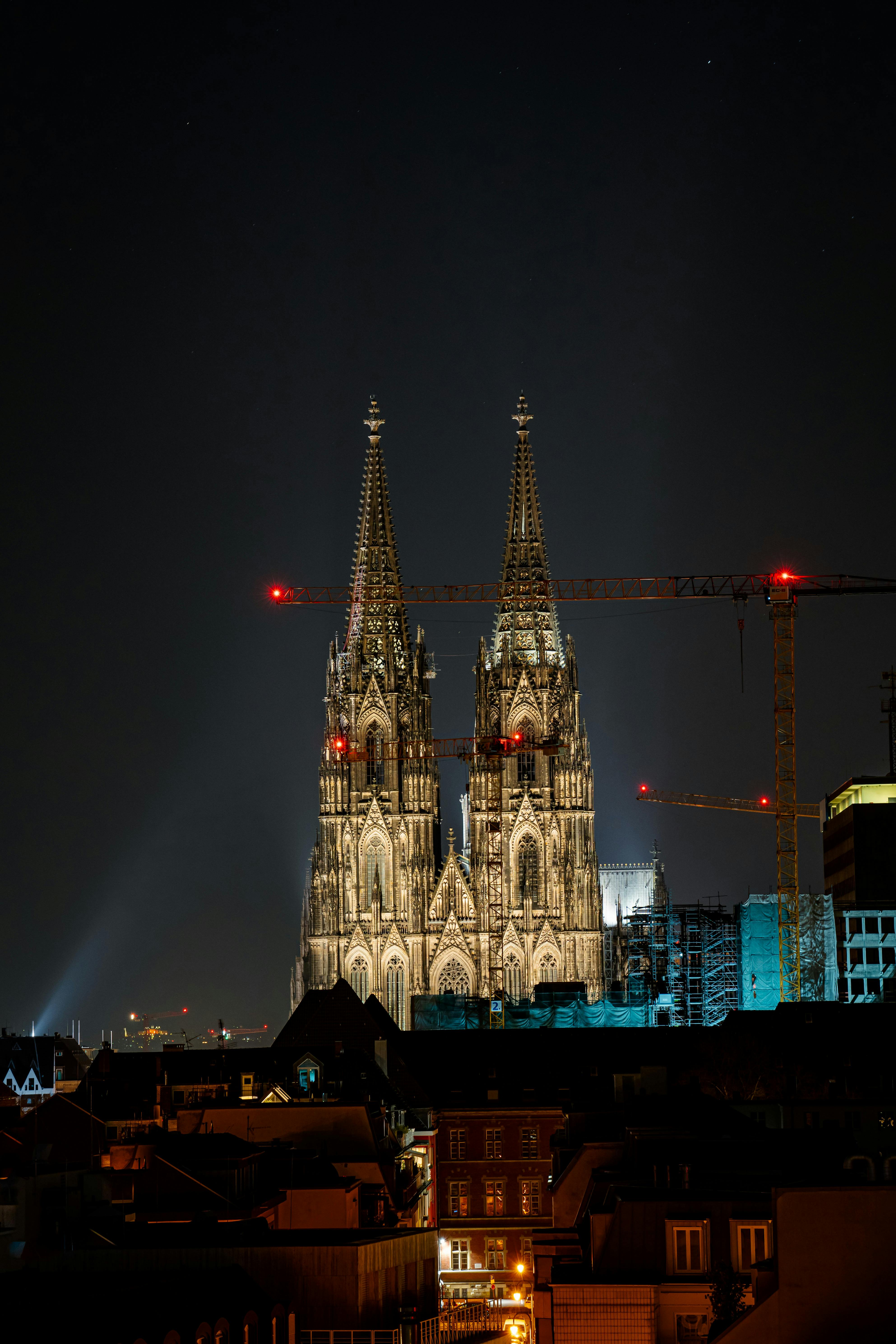 Cologne Cathedral during Nighttime · Free Stock Photo