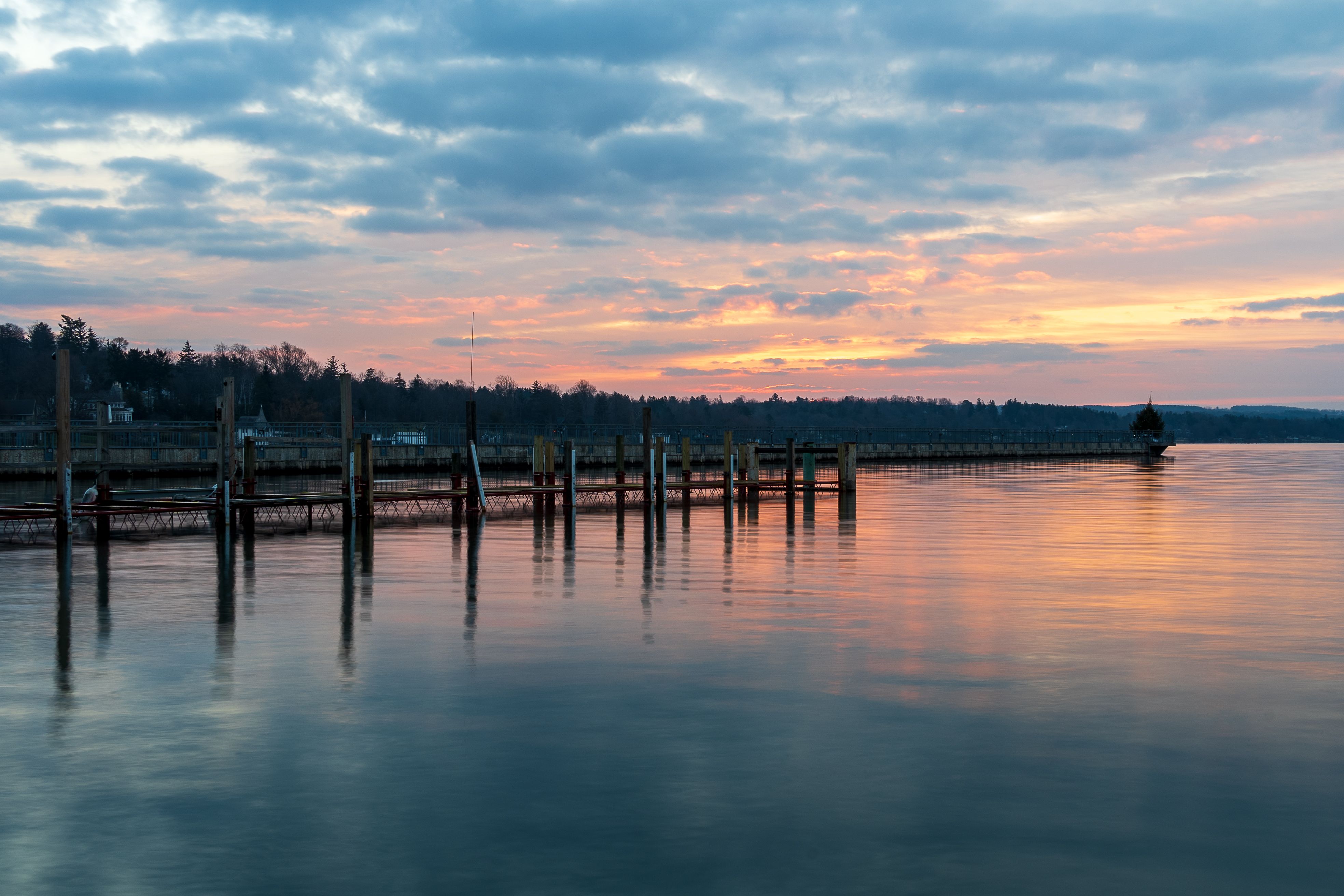 Dawn over the Lake and Pier · Free Stock Photo
