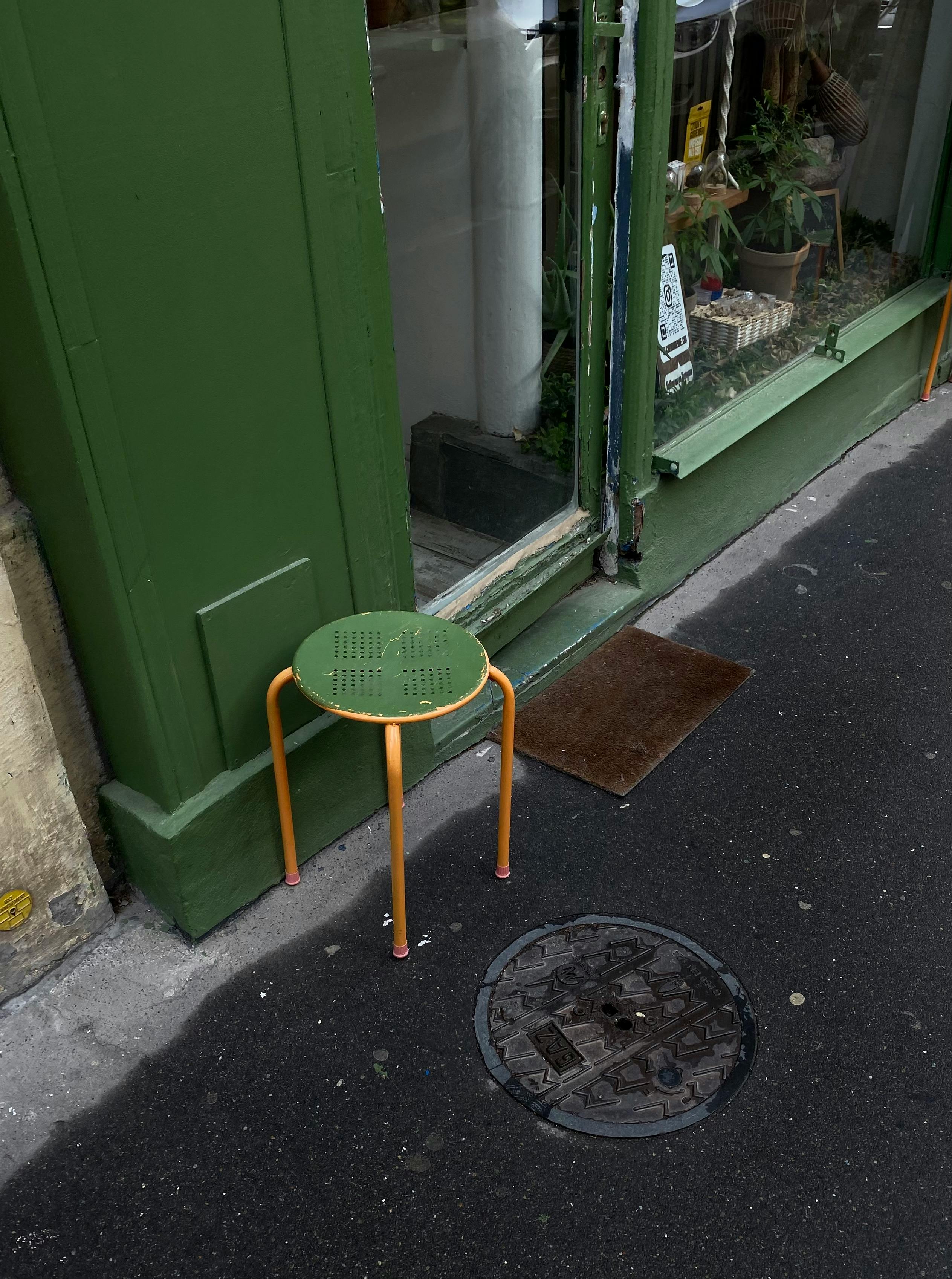 Stool outside a Building · Free Stock Photo