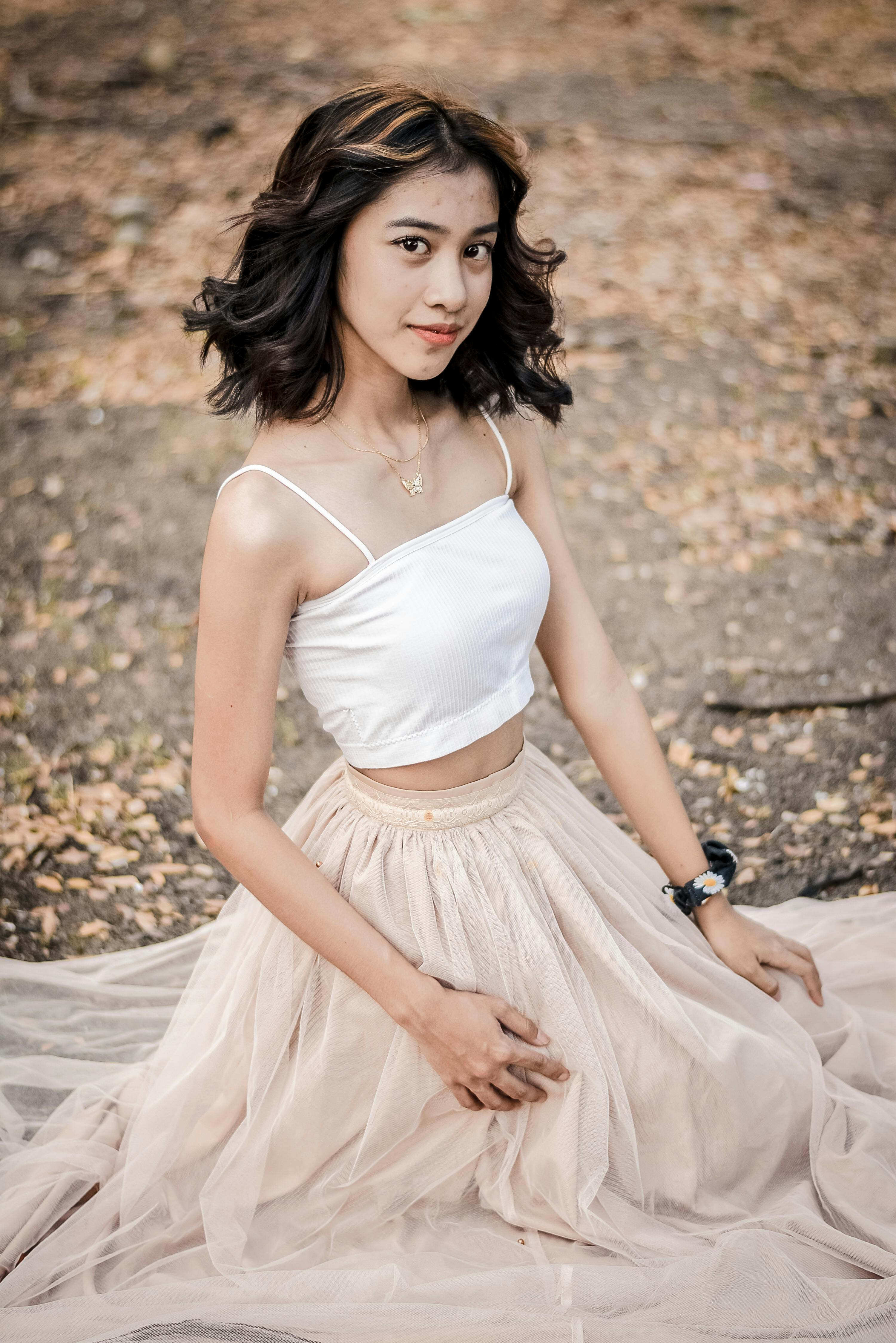 Young People Modeling in Streetwear · Free Stock Photo