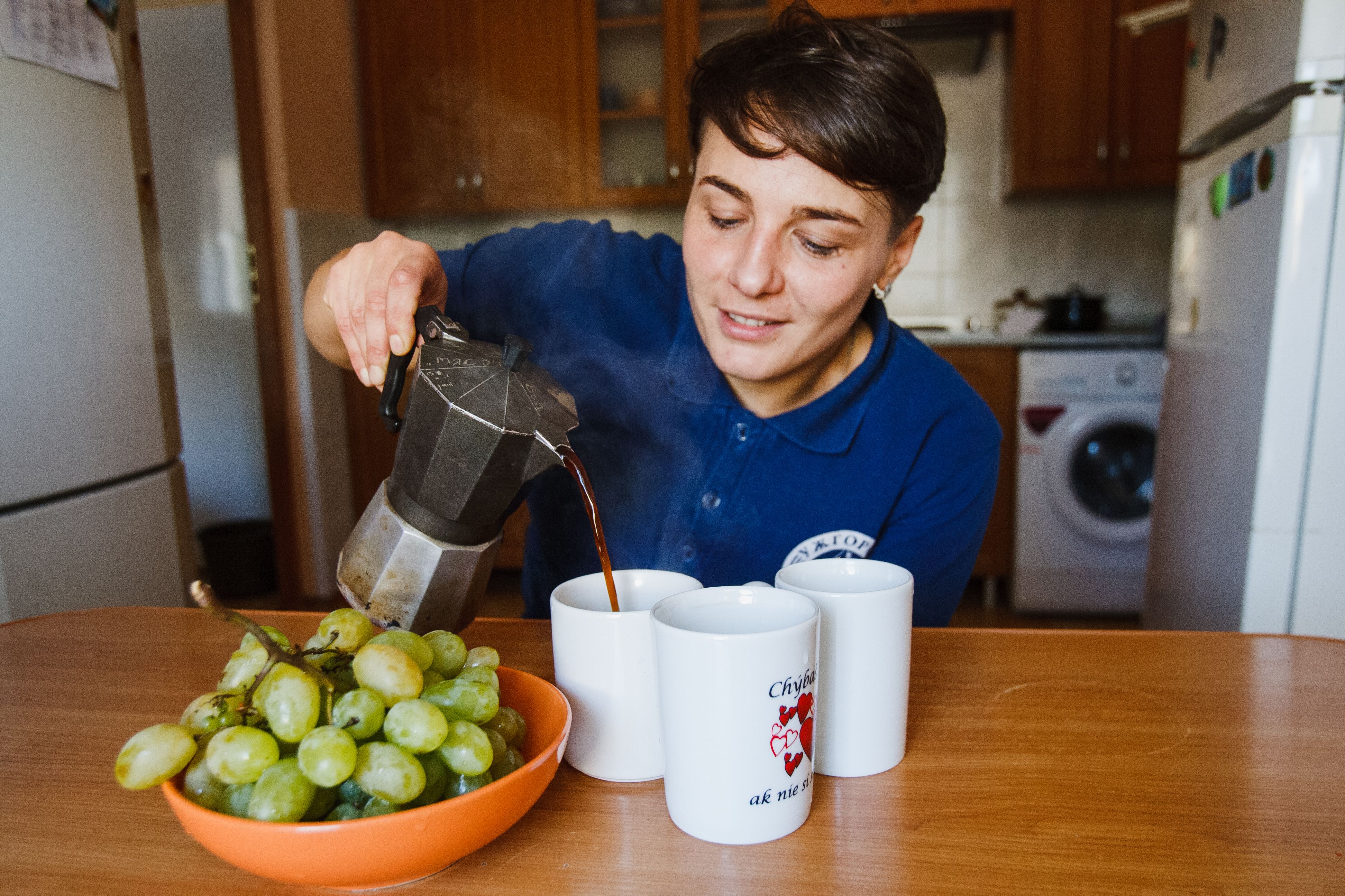 Server Pouring Hot Drink · Free Stock Photo