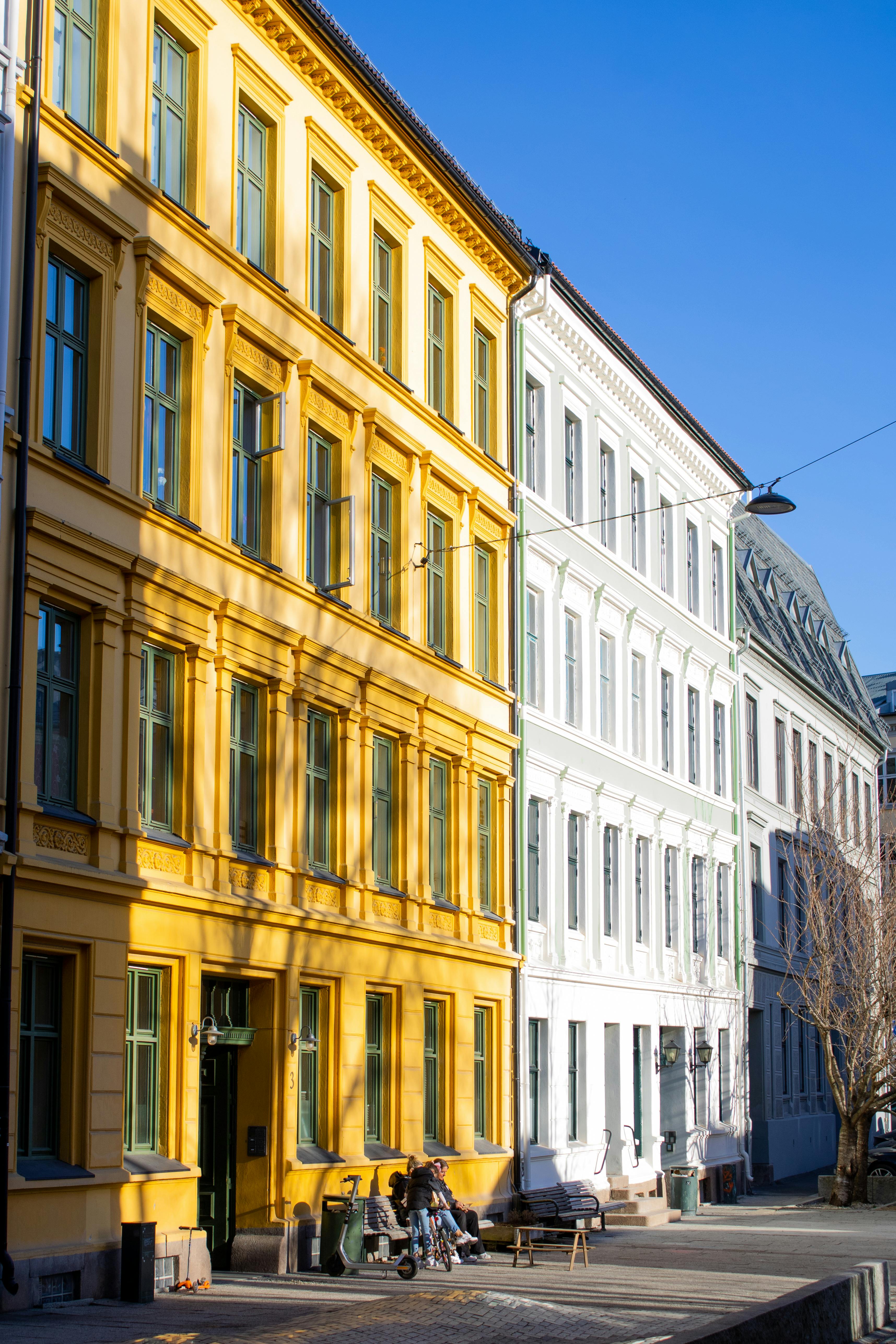 White and Yellow Buildings under Blue Sky · Free Stock Photo