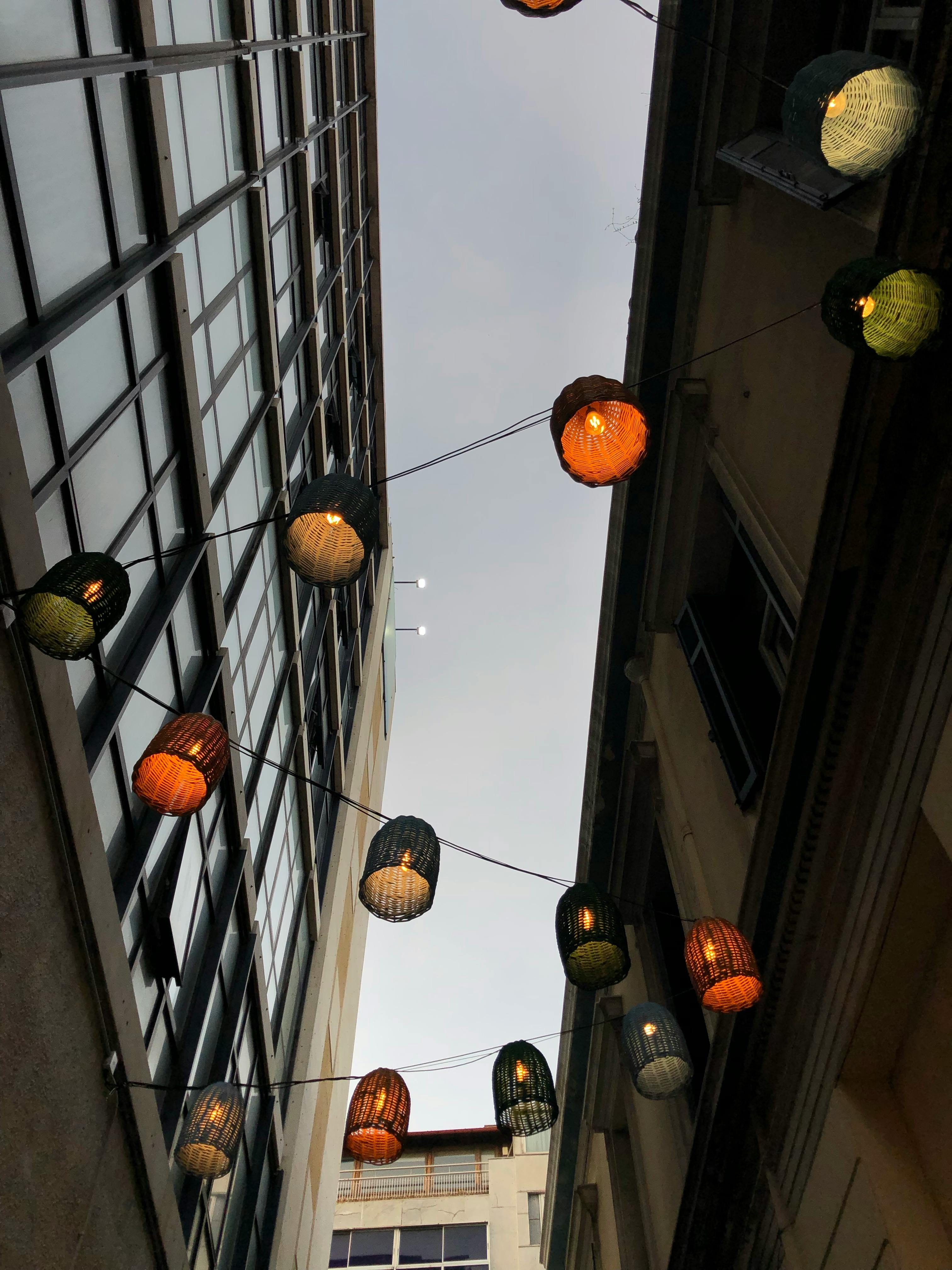 Lamps between Walls · Free Stock Photo