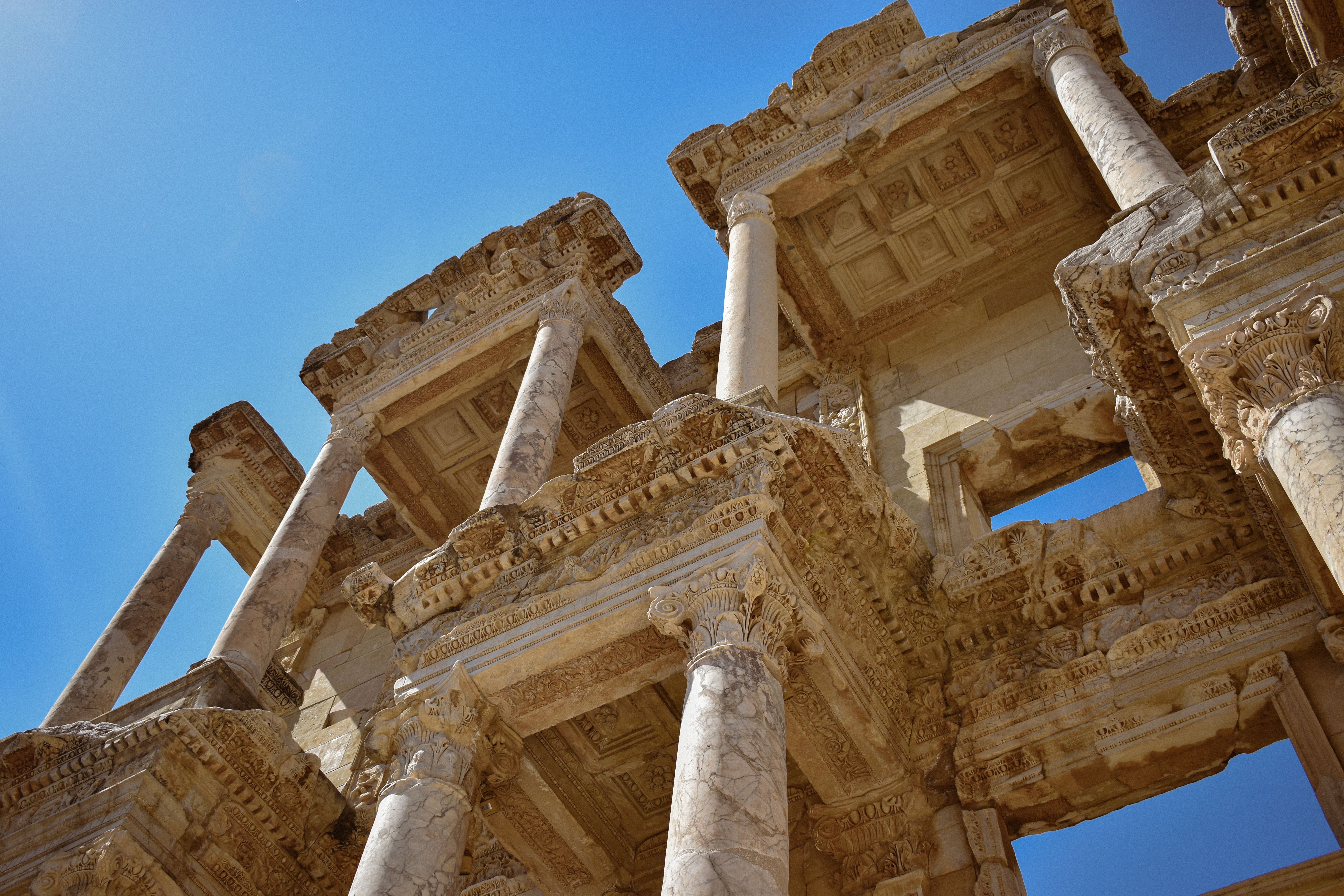 Low Angle Shot of Ancient Ruins · Free Stock Photo