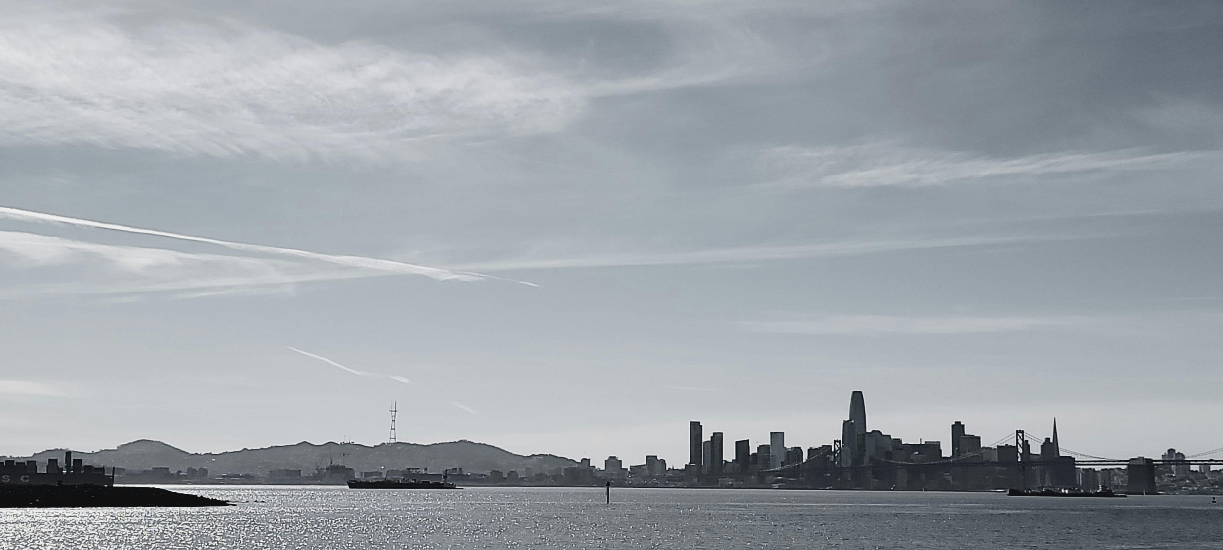 20 fotos y vídeos de Port Of Oakland guardados por Peter Sisco