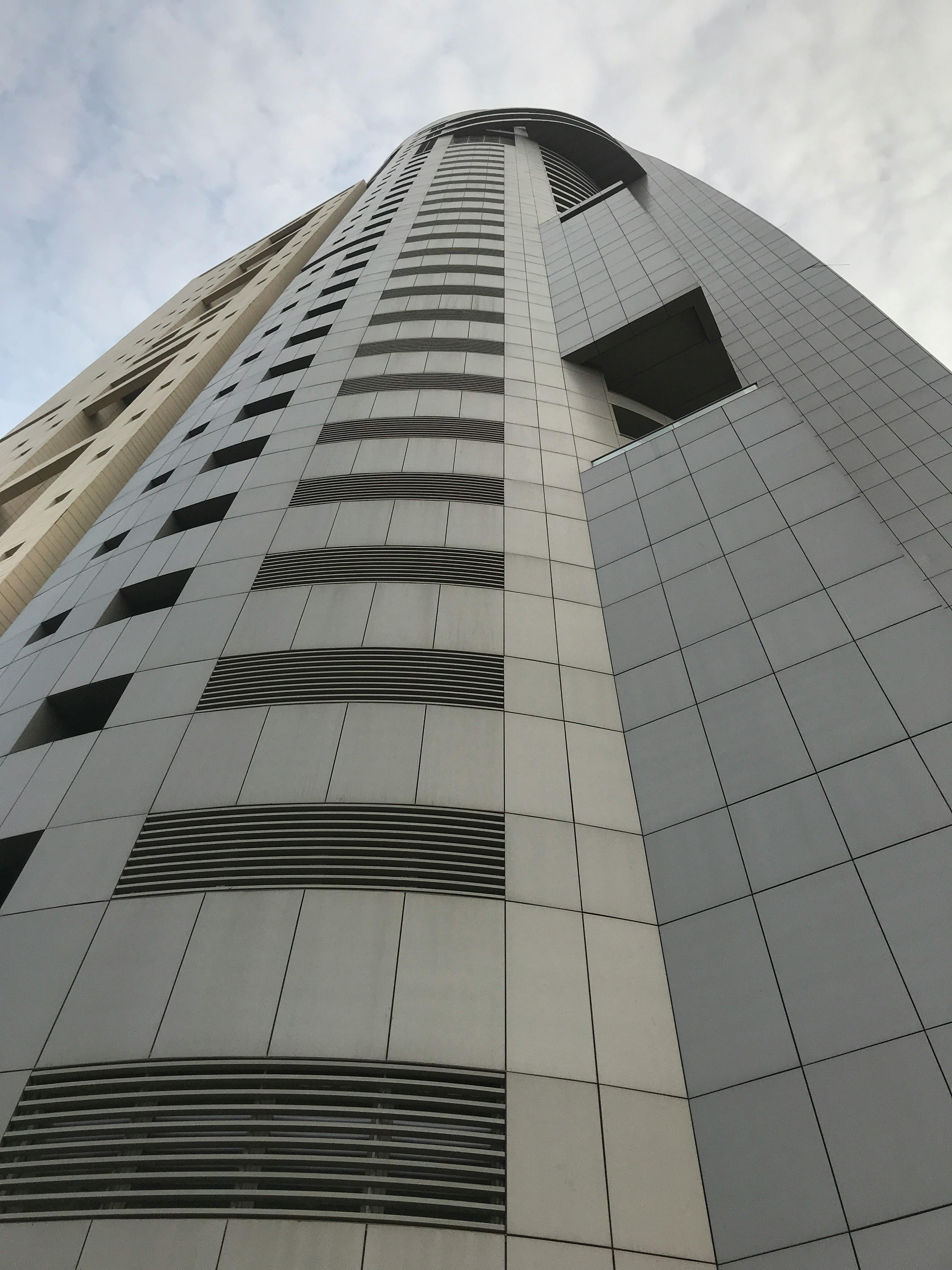 Wall of Skyscraper · Free Stock Photo