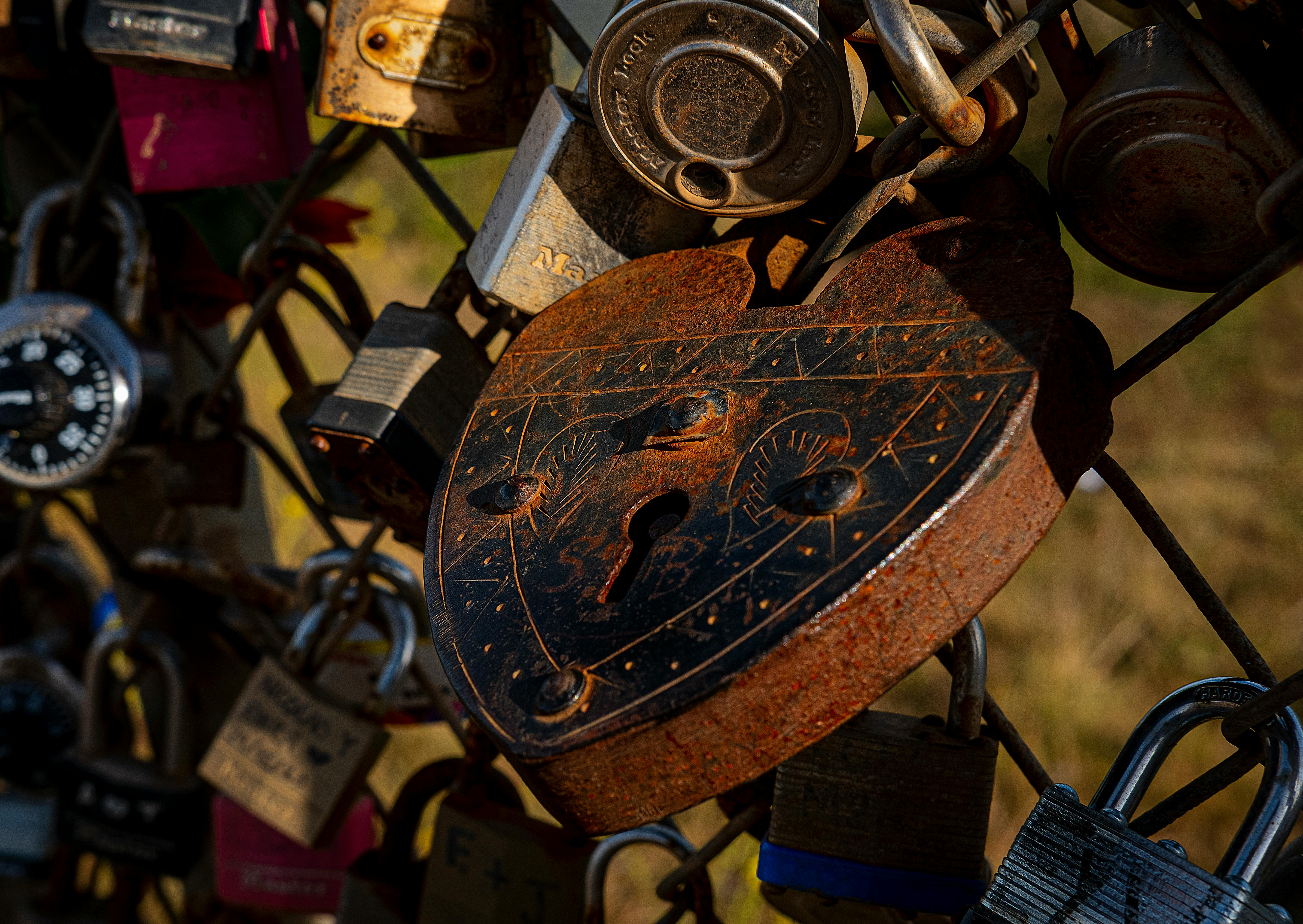 Close Up Photo of a Rusty Padlock · Free Stock Photo