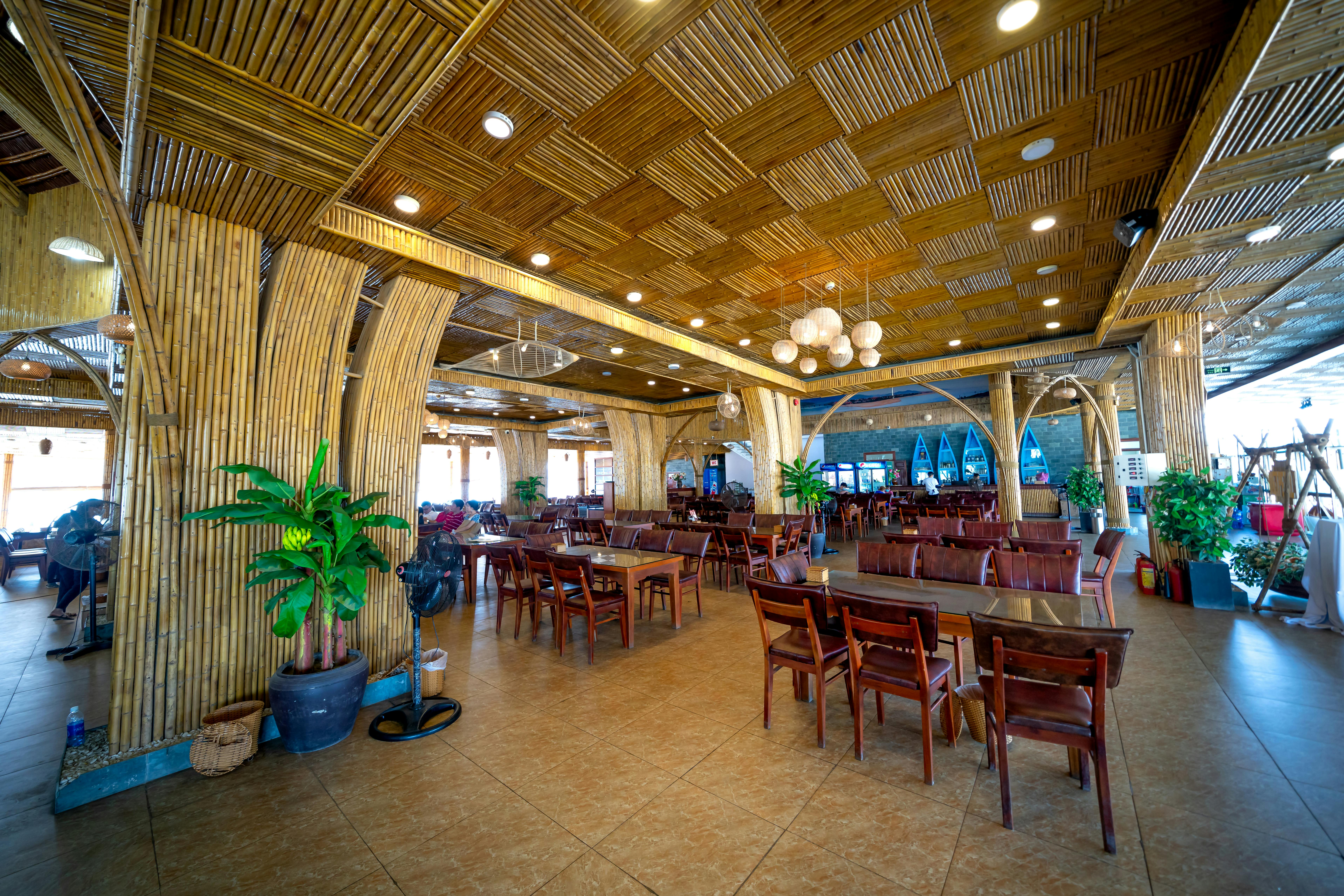 Tables in Traditional Wooden Restaurant Interior · Free Stock Photo