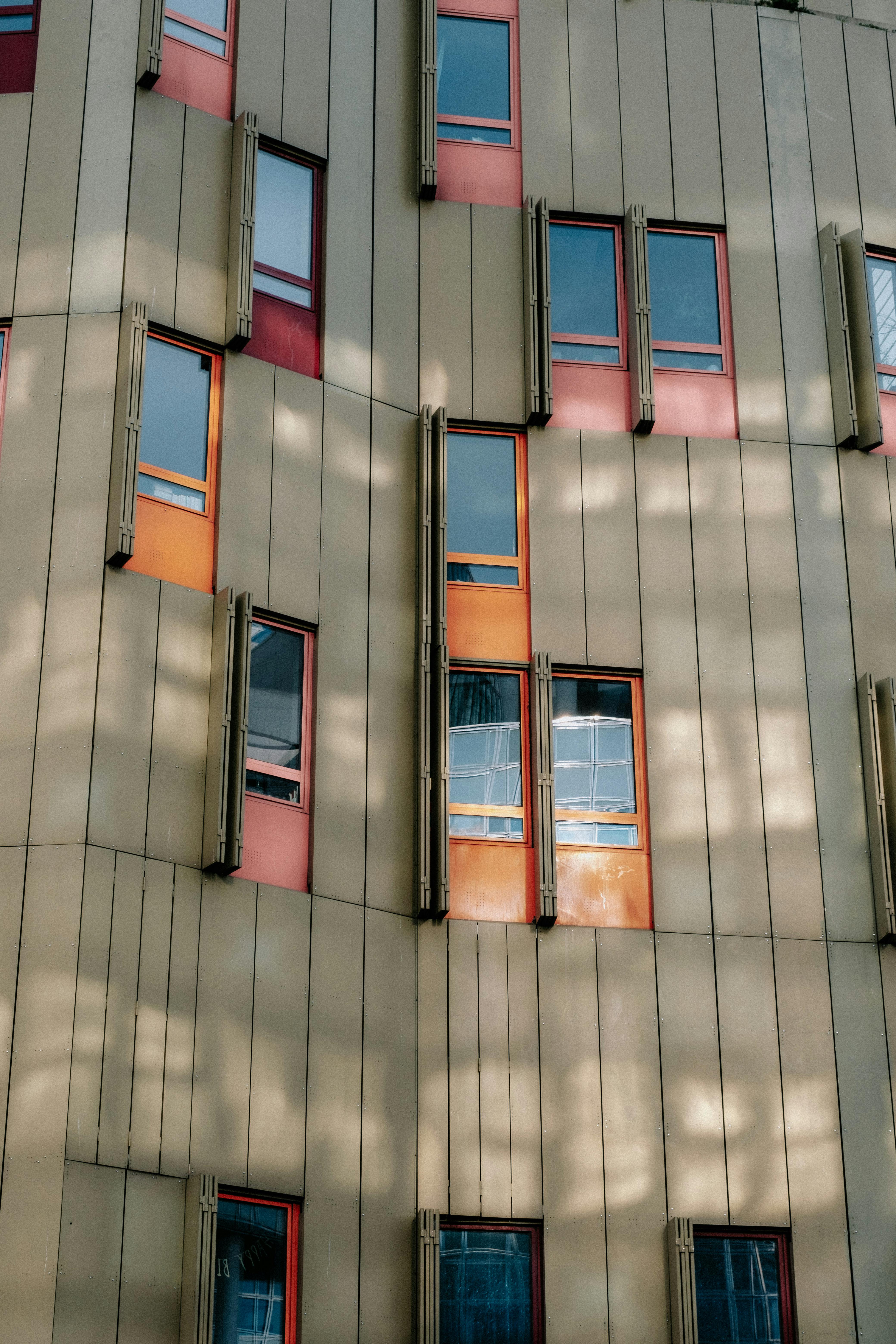 Modern Exterior Window Design of a Building · Free Stock Photo