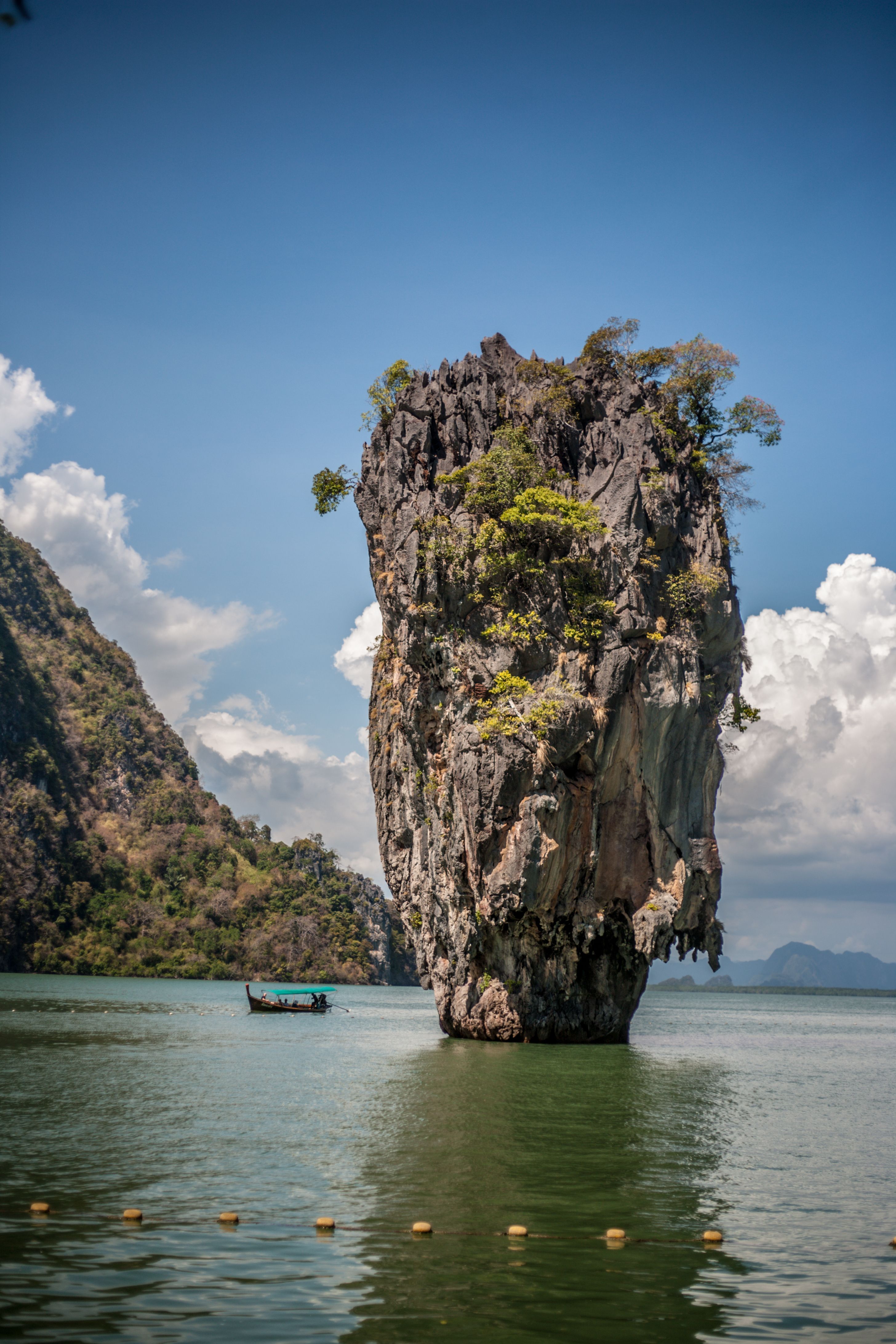 Rock Formation on the Sea · Free Stock Photo