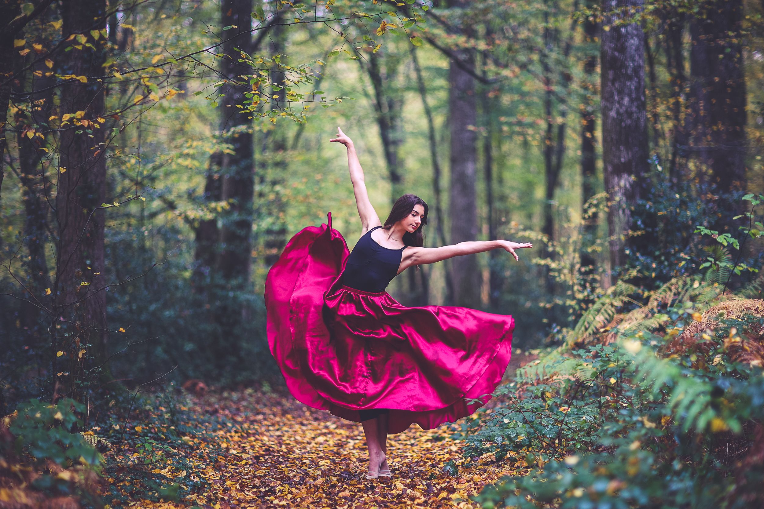 Close-Up Shot of a Woman Dancing · Free Stock Photo