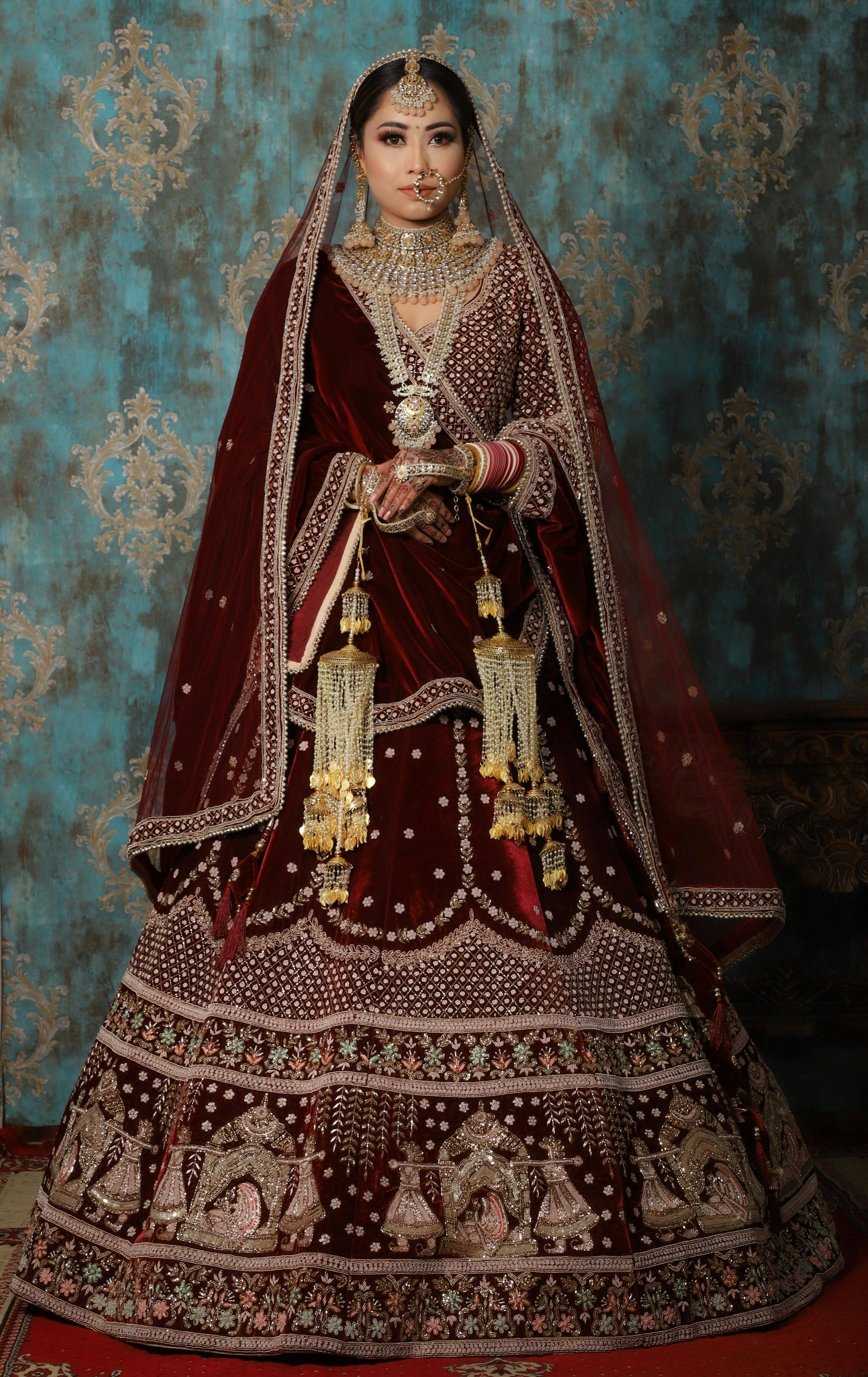 Woman in Wedding Gown and Veil · Free Stock Photo
