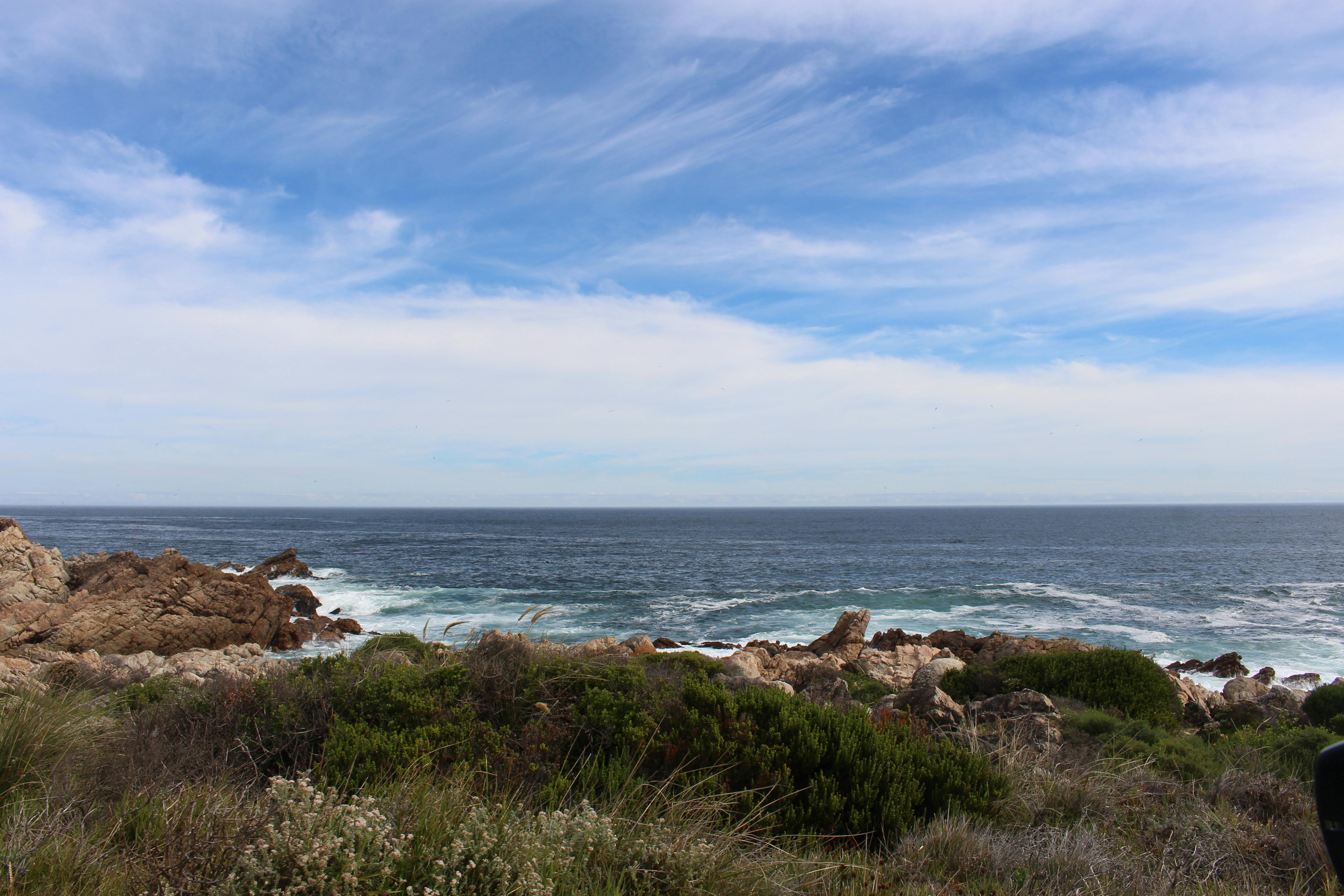 Rocks Formation on the Seashore · Free Stock Photo