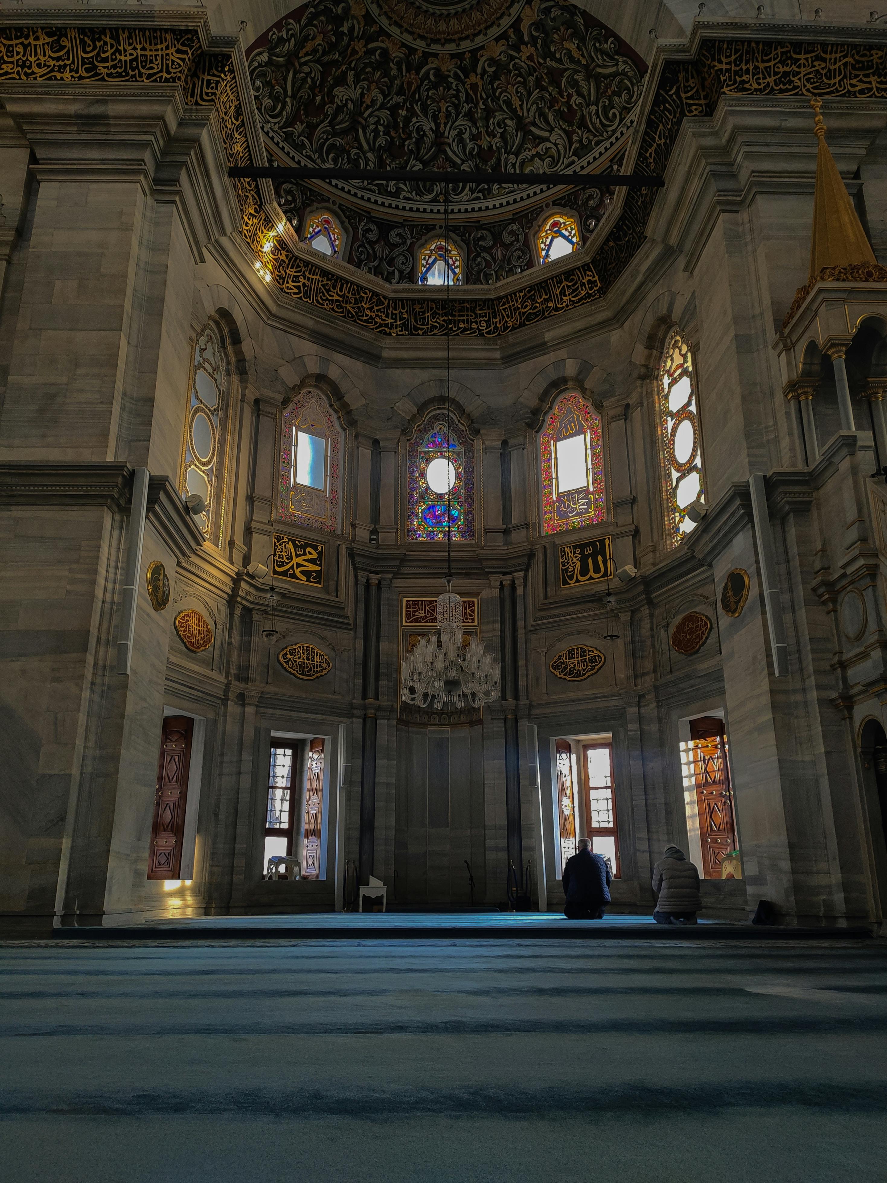Interior of a Mosque · Free Stock Photo